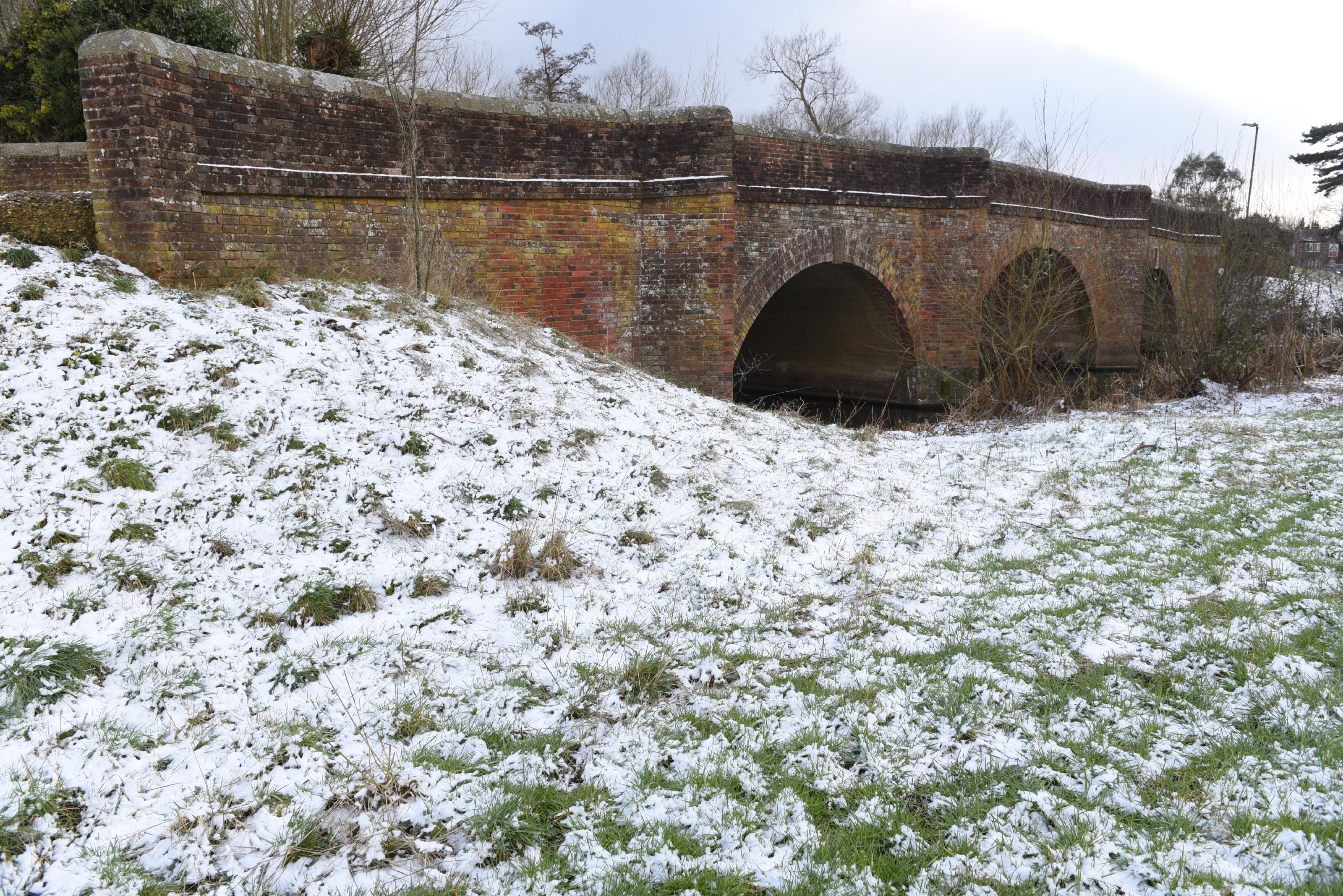 COOKHAM 129477 - Photo 1 of 4 - Baylis Media Photos