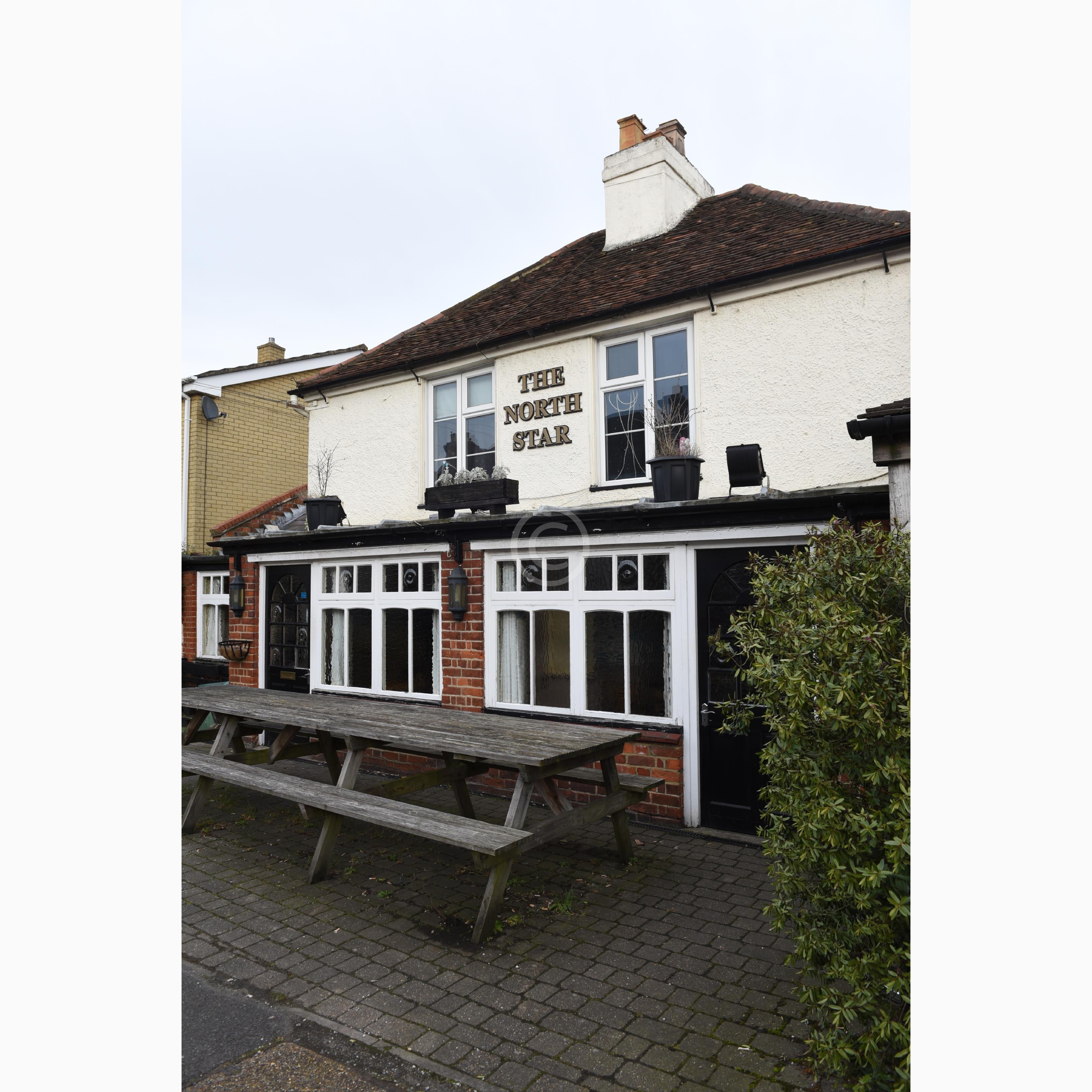 MAIDENHEAD 129534 - Photo 1 of 13 - Baylis Media Photos