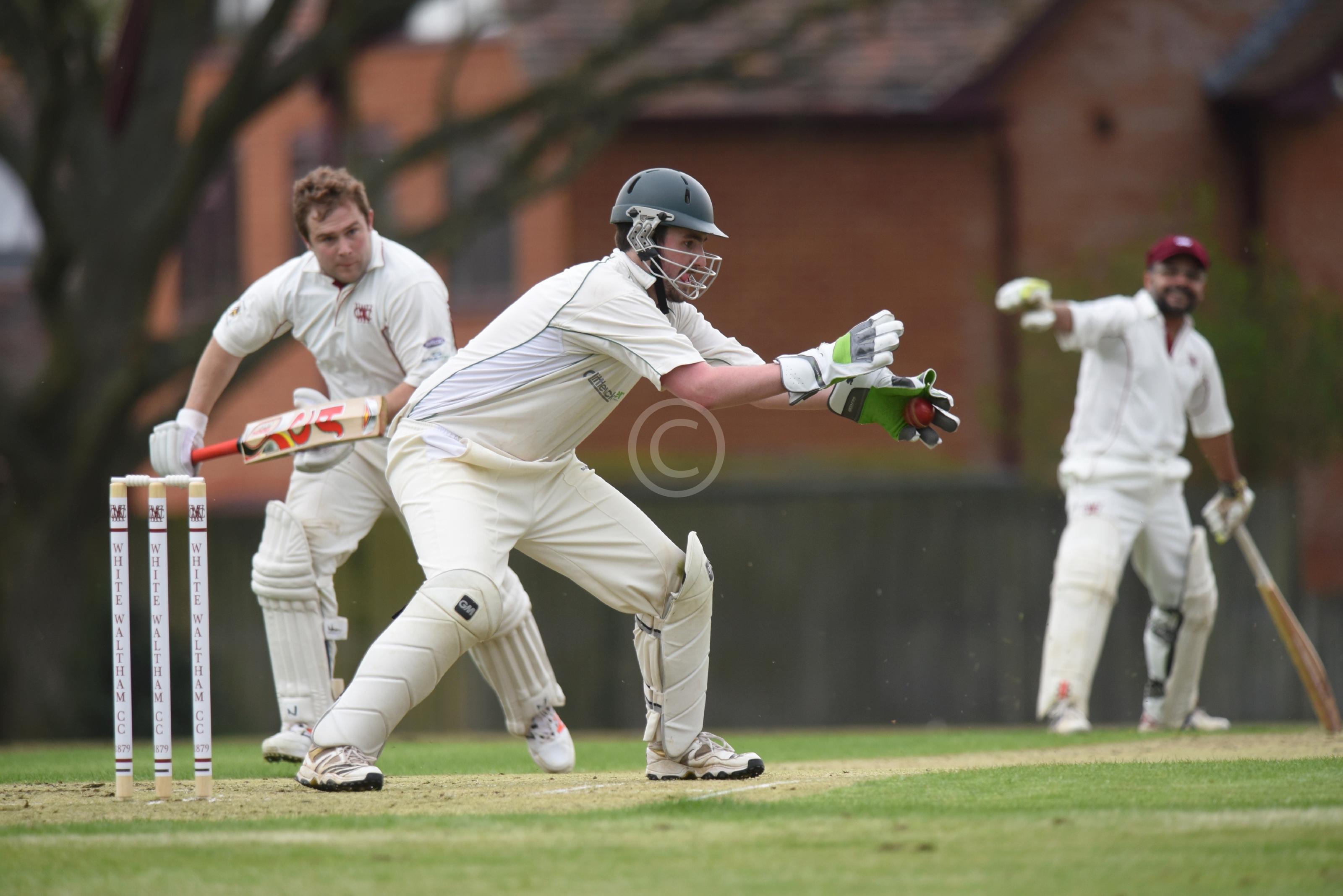 CRICKET 129709 - Photo 1 of 23 - Baylis Media Photos