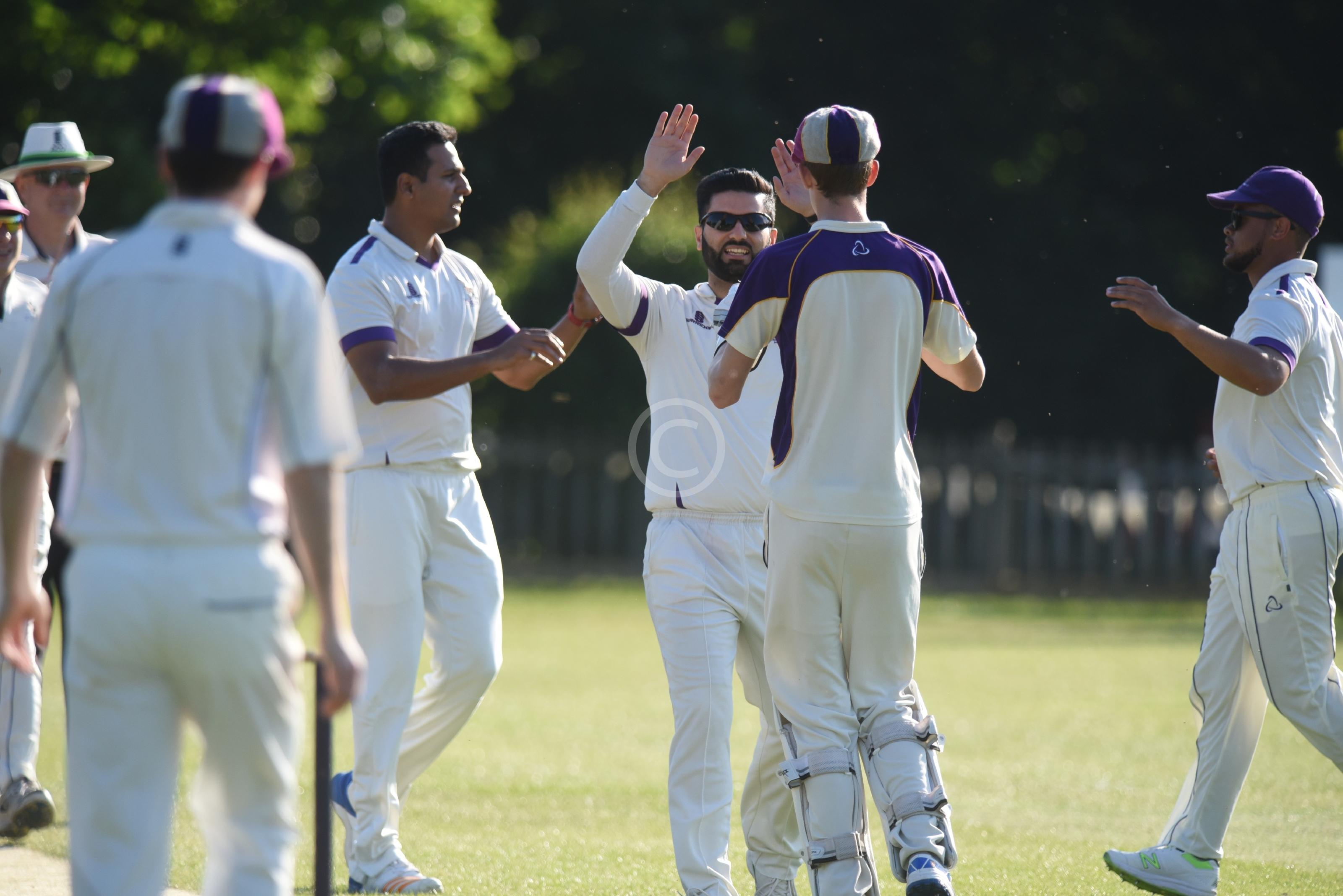 CRICKET 129849 - Photo 1 of 24 - Baylis Media Photos