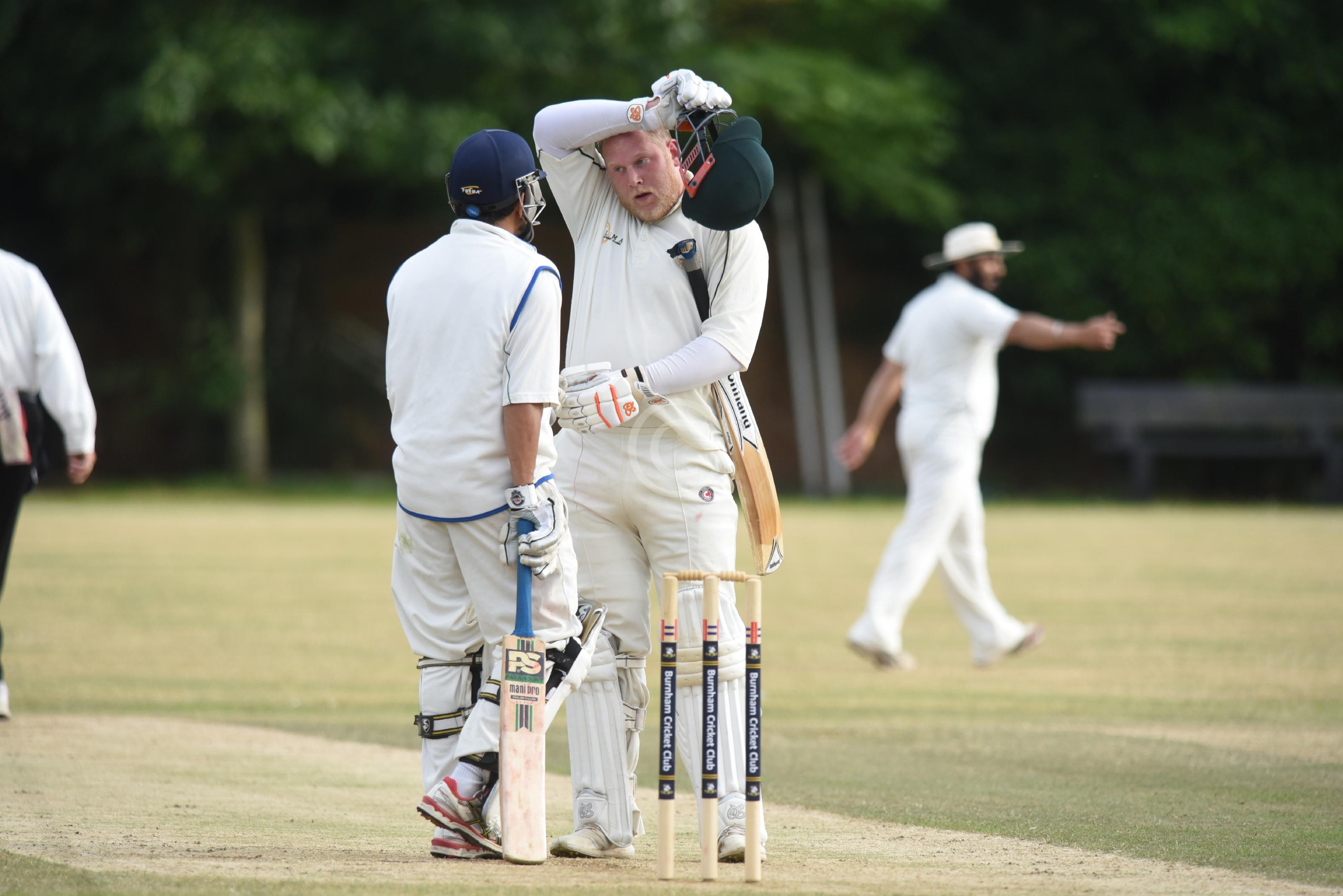 CRICKET 129960 - Photo 1 of 28 - Baylis Media Photos