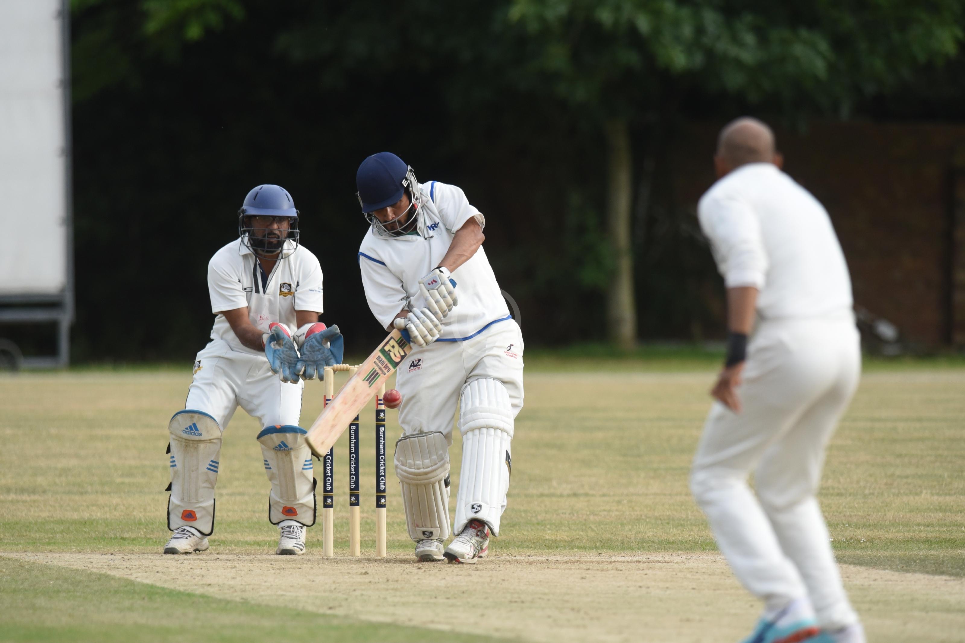 CRICKET 129960 - Photo 1 of 28 - Baylis Media Photos