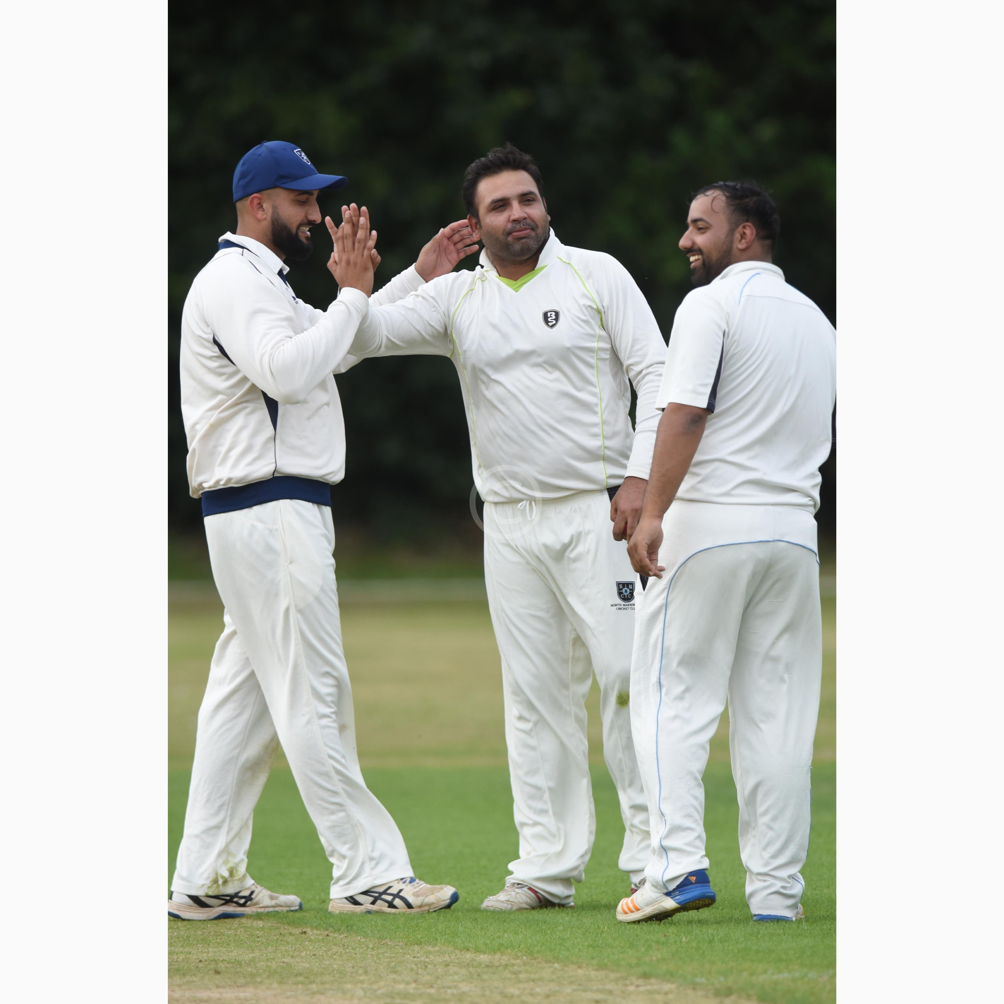 CRICKET 129961 - Photo 1 of 15 - Baylis Media Photos