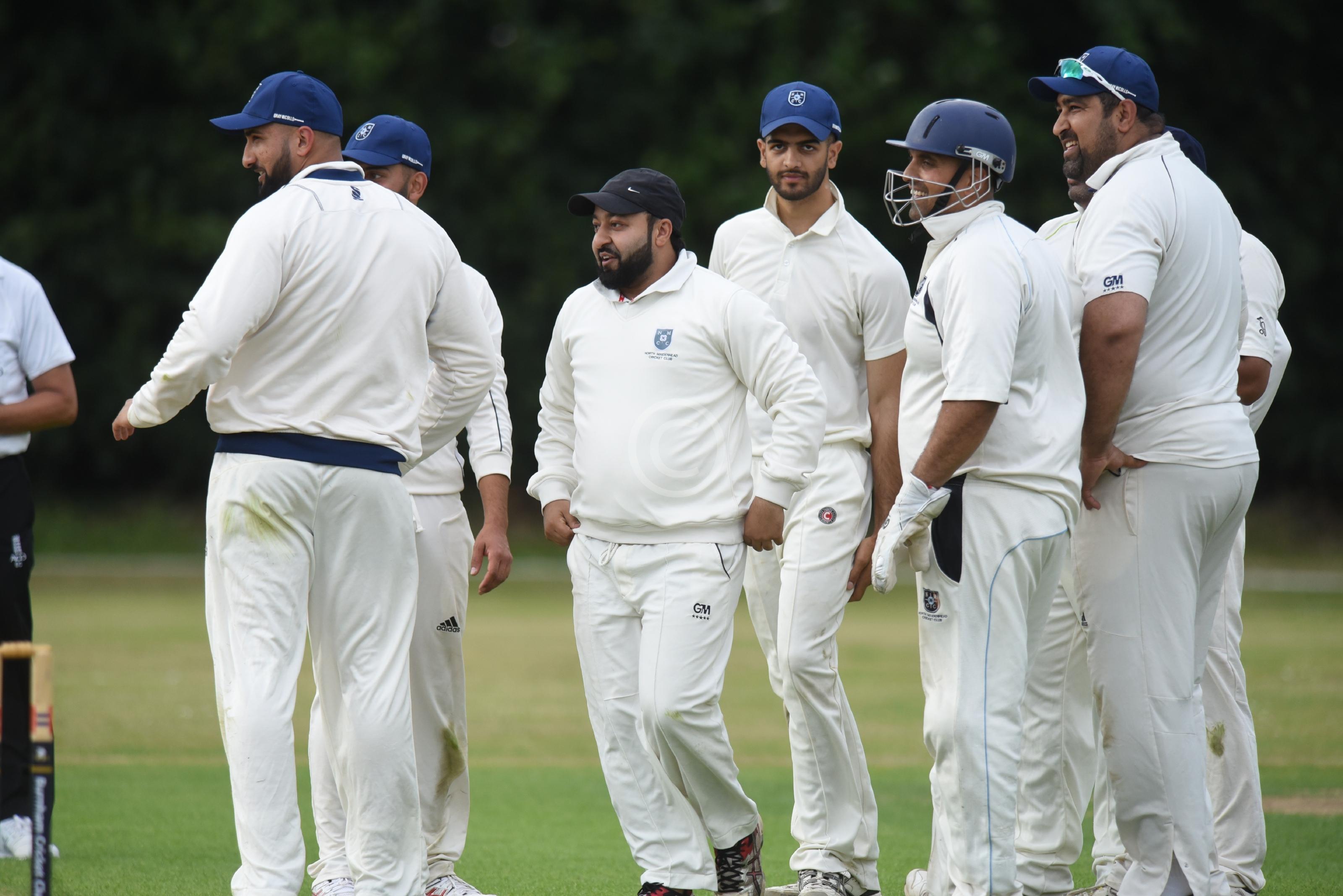 CRICKET 129961 - Photo 1 of 15 - Baylis Media Photos