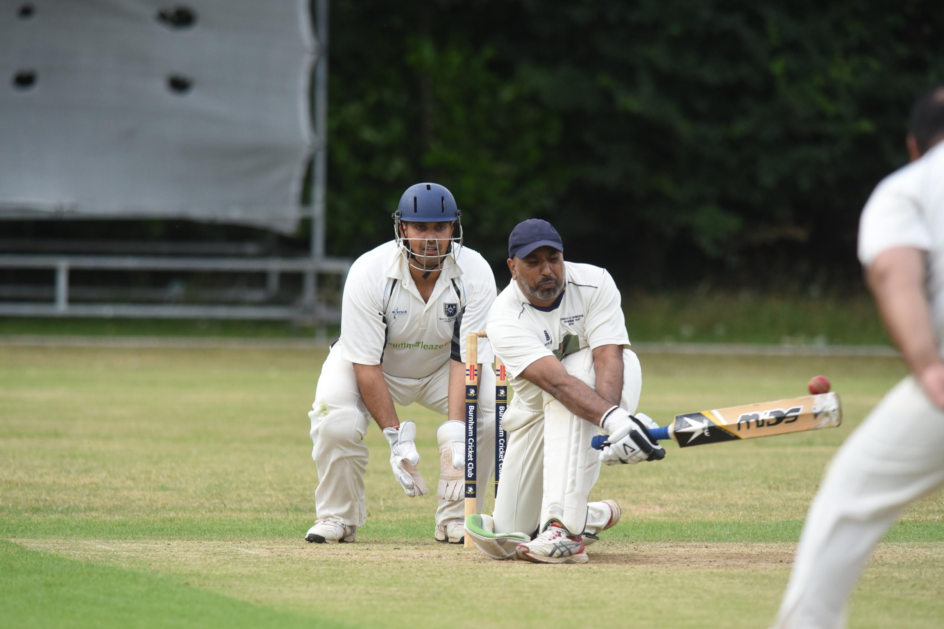 CRICKET 129961 - Photo 1 of 15 - Baylis Media Photos