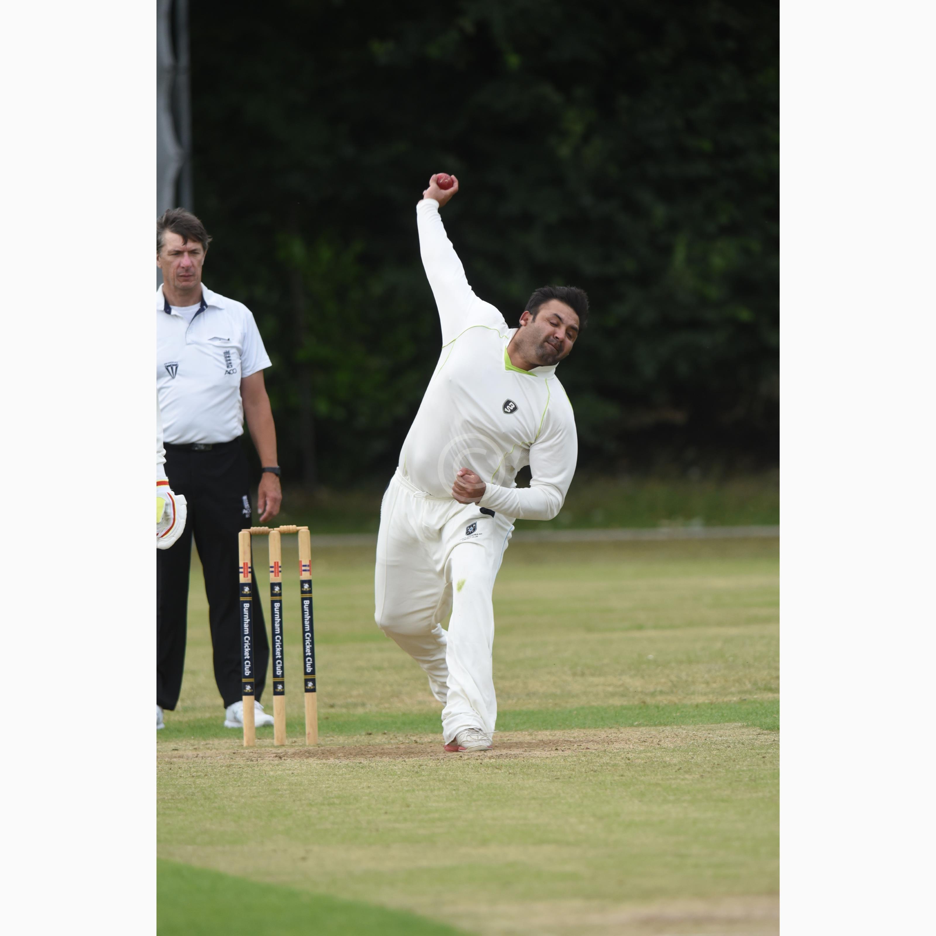 CRICKET 129961 - Photo 1 of 15 - Baylis Media Photos