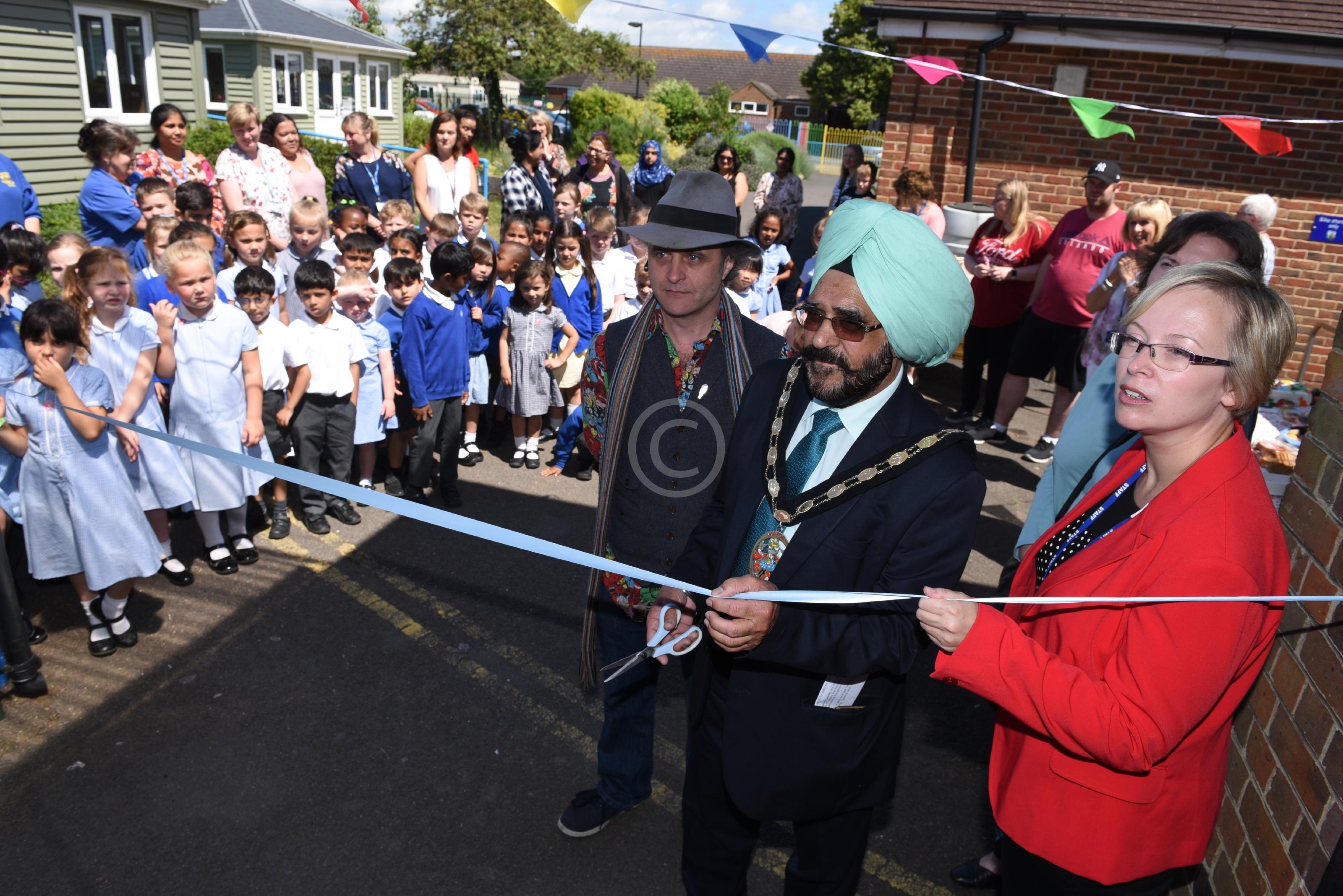 CIPPENHAM 129967 - Photo 1 of 12 - Baylis Media Photos