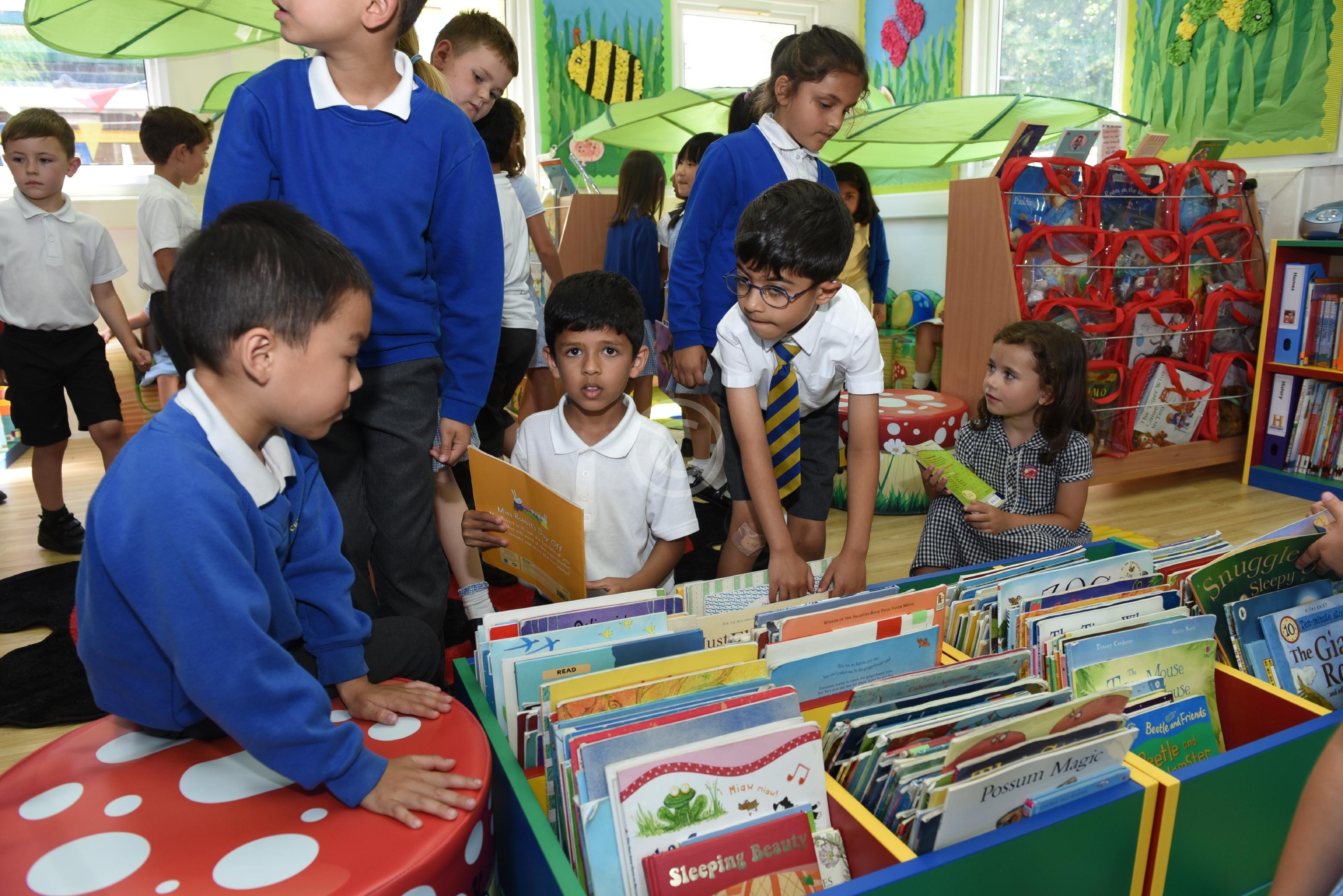 CIPPENHAM 129967 - Photo 1 of 12 - Baylis Media Photos