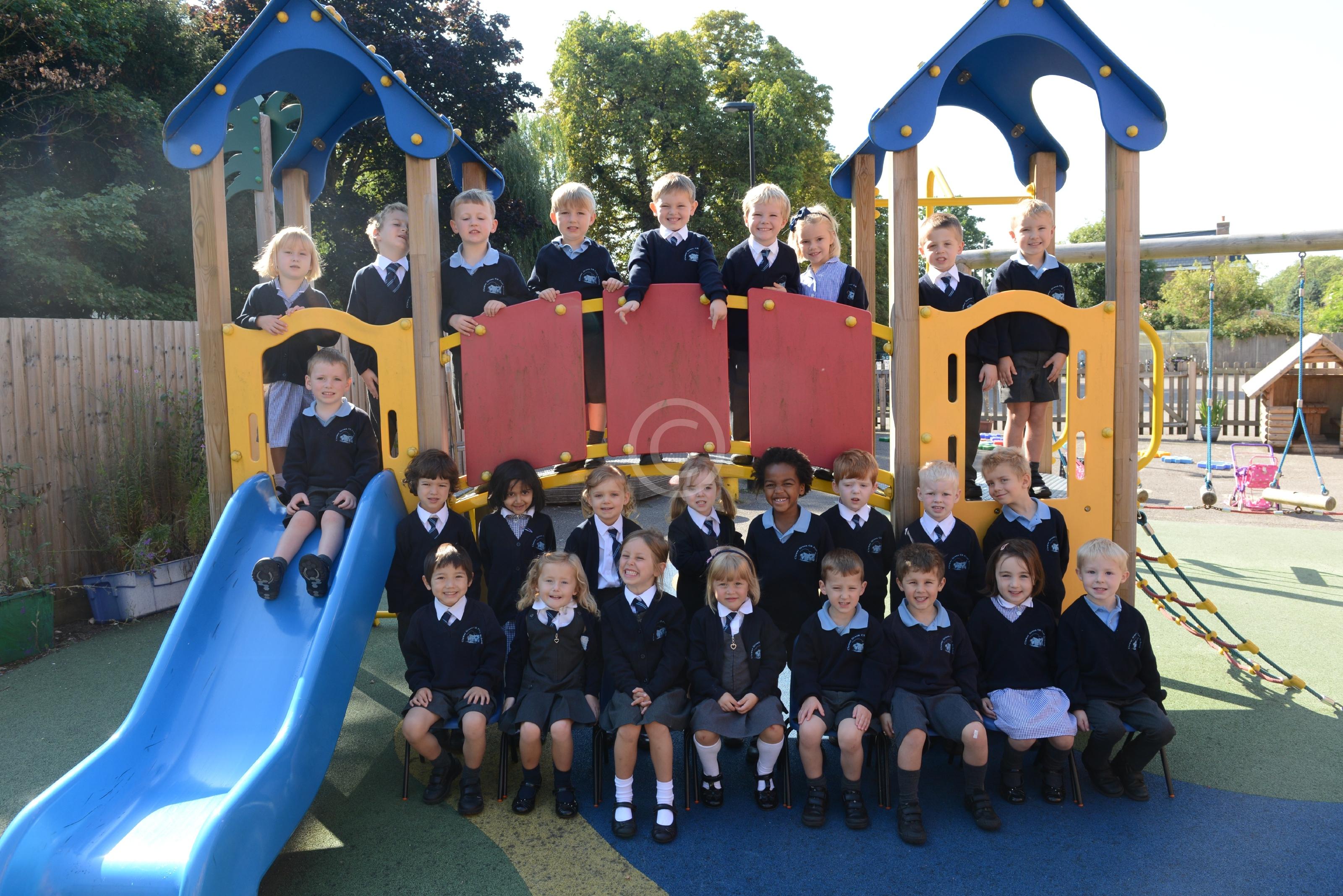 FIRST CLASS 123634 - Photo 1 of 2 - Baylis Media Photos