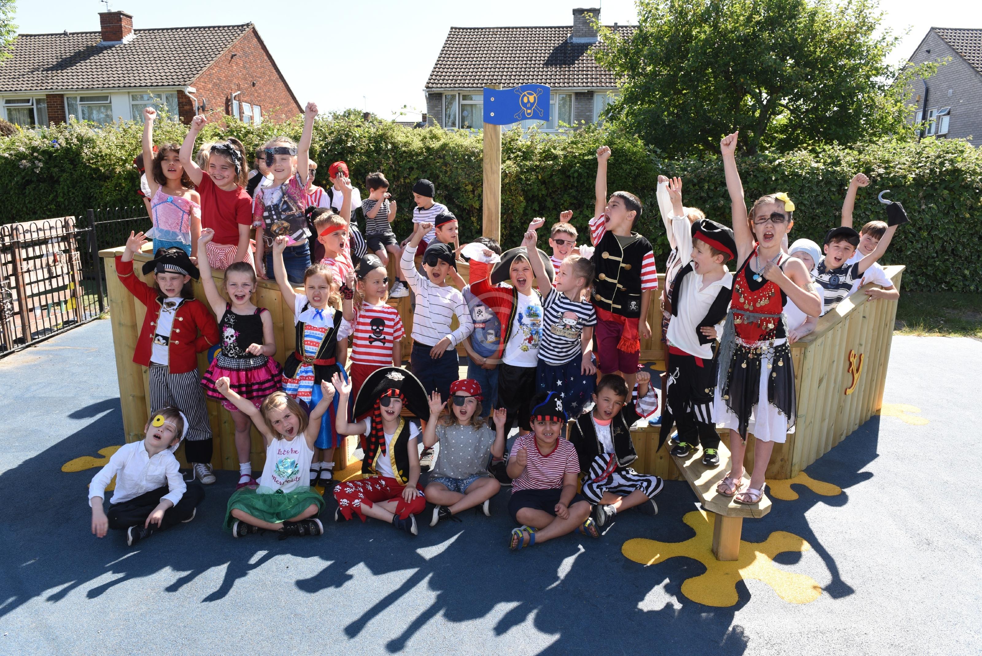 WINDSOR 130000 - Photo 1 of 7 - Baylis Media Photos