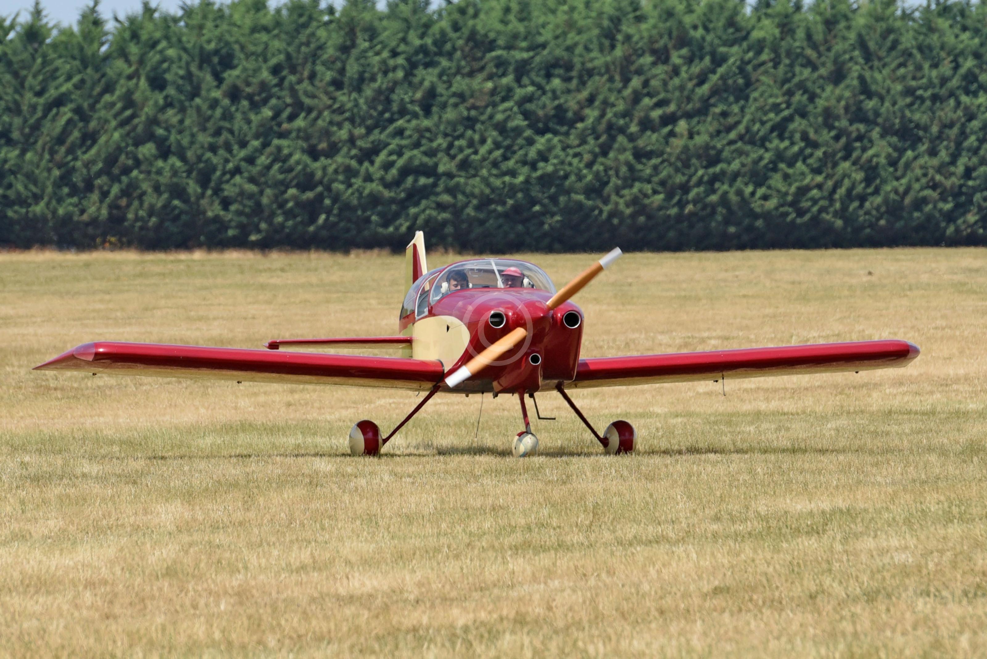 WHITE WALTHAM 130043 - Photo 1 of 9 - Baylis Media Photos