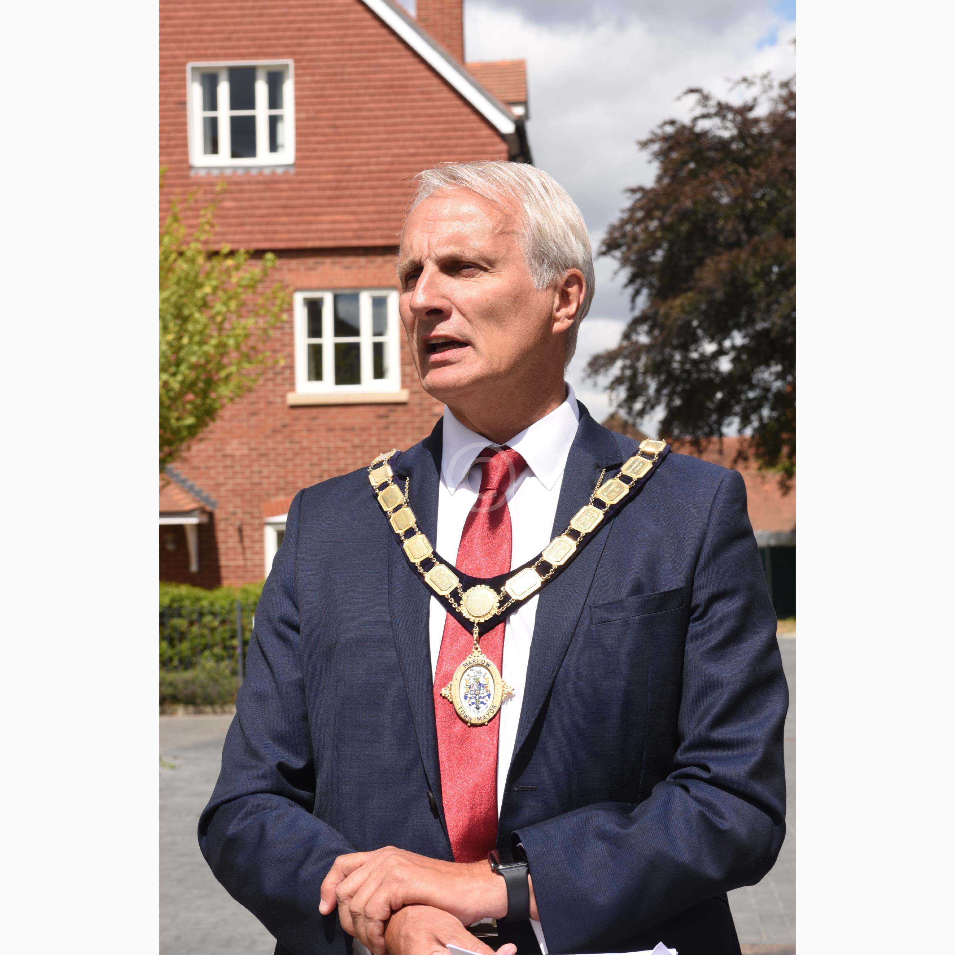 MARLOW 130127 - Photo 1 of 24 - Baylis Media Photos