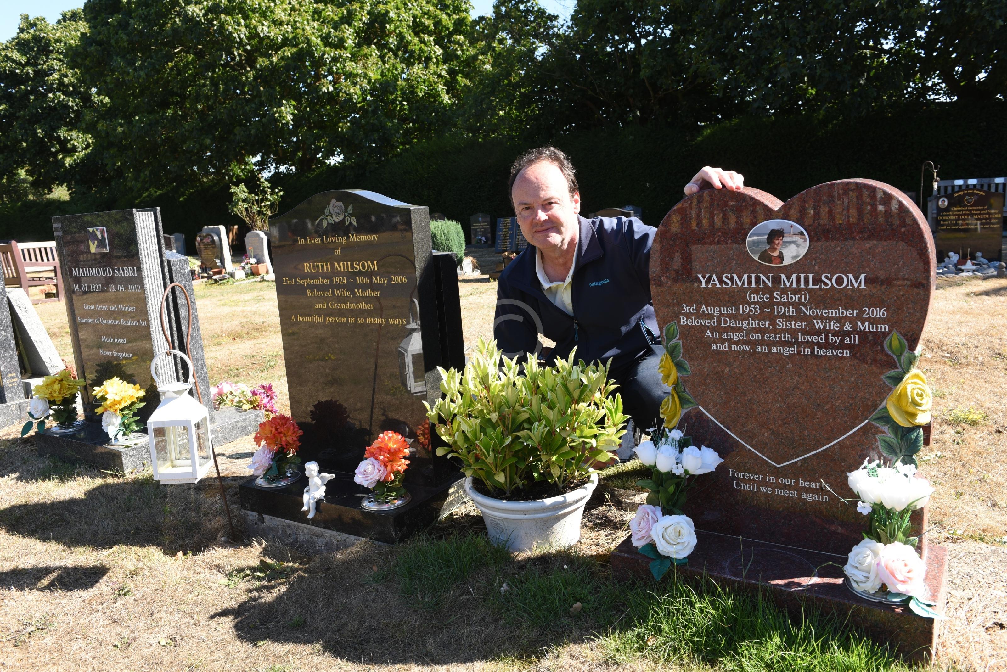 MAIDENHEAD 130133 - Photo 1 of 7 - Baylis Media Photos