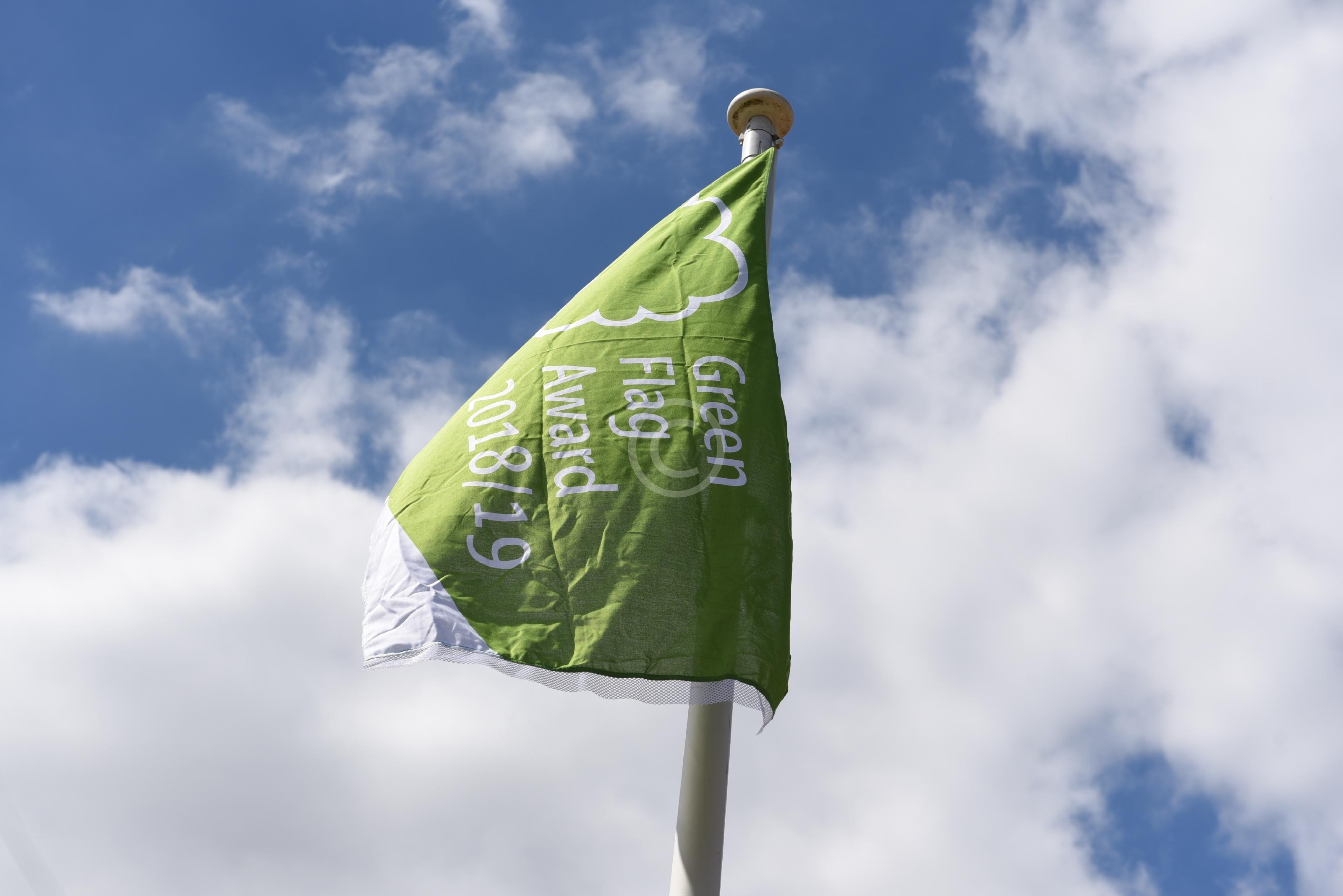 COLNBROOK 130135 - Photo 1 of 16 - Baylis Media Photos