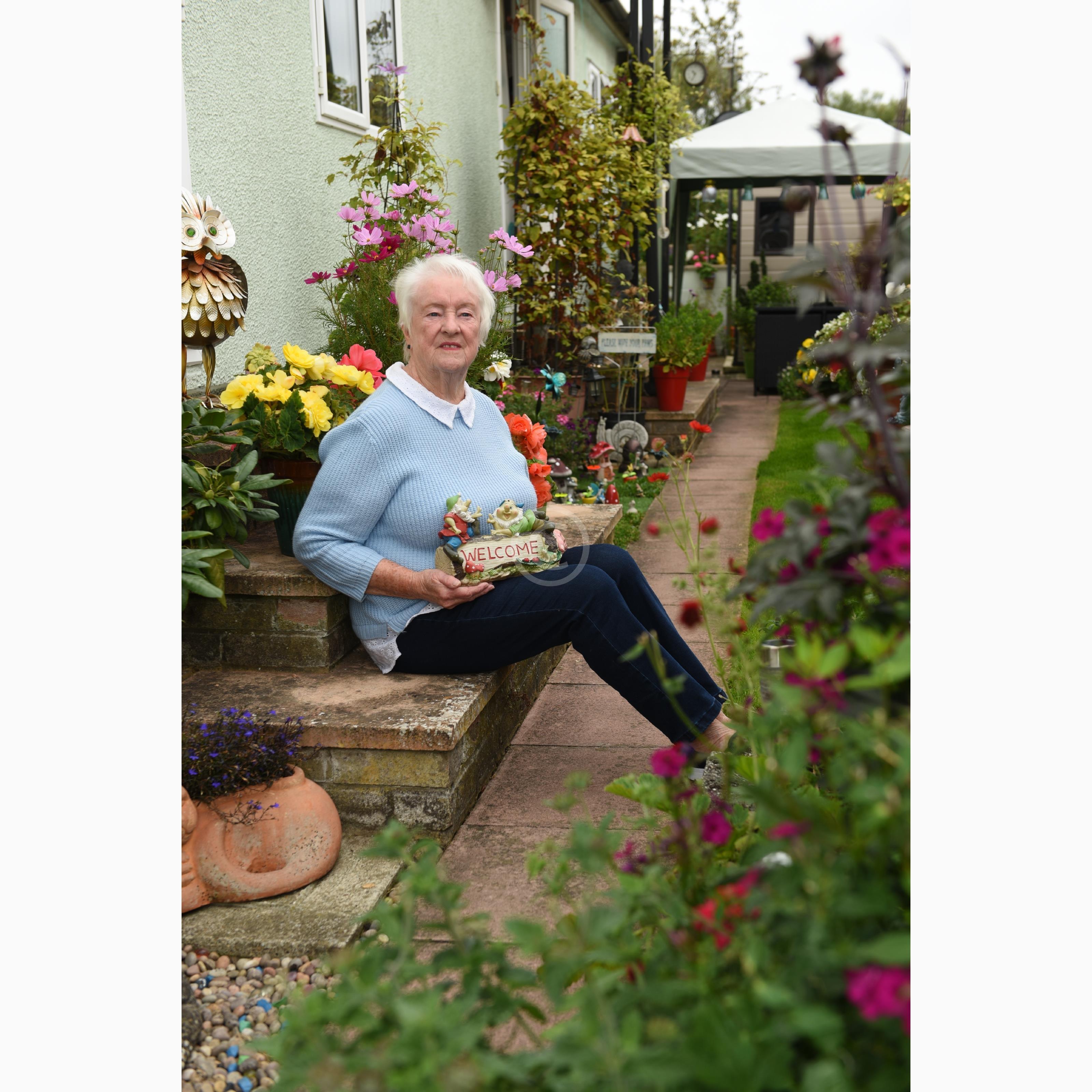 COOKHAM 130213 - Photo 1 of 17 - Baylis Media Photos