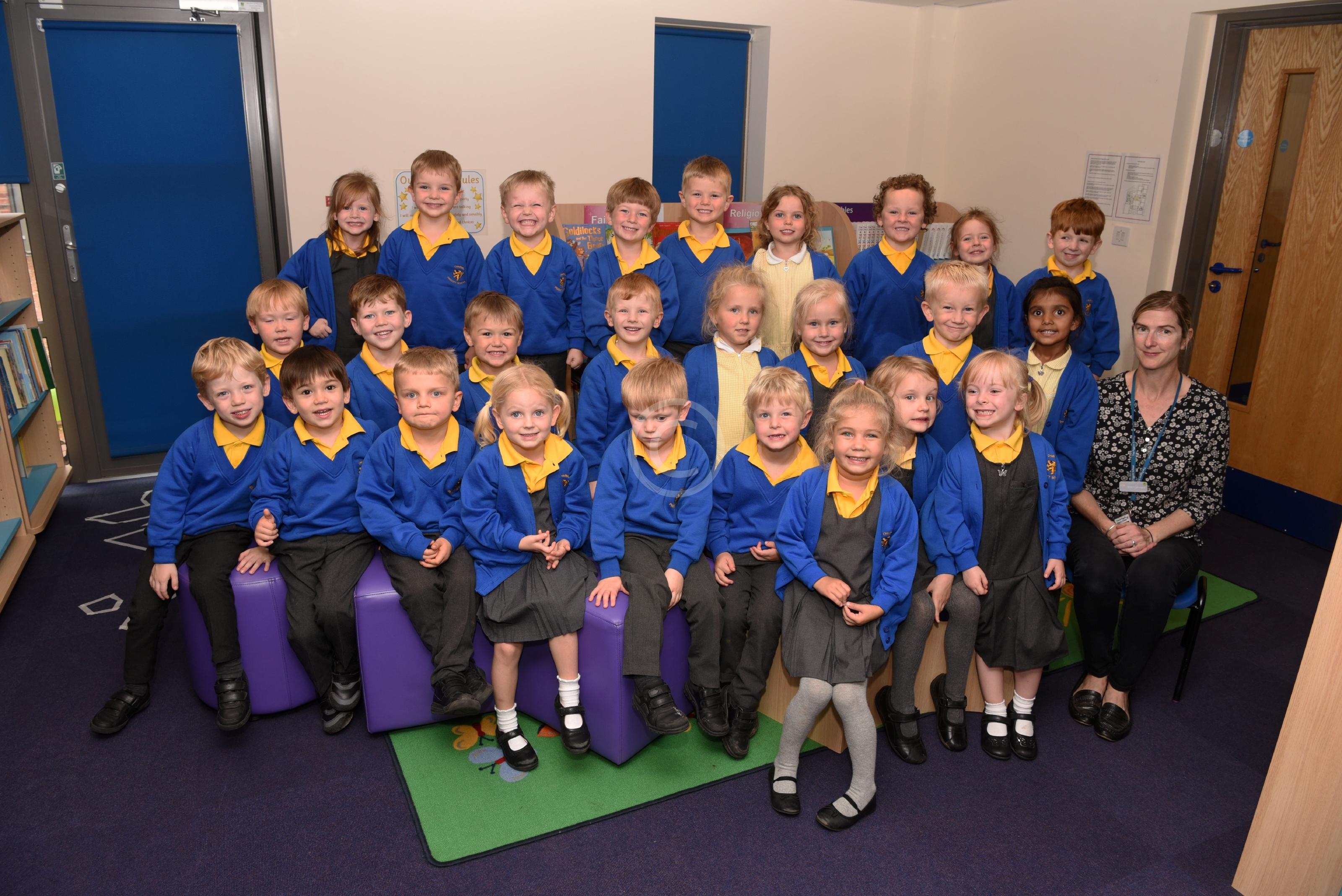 FIRST CLASS 130369 - Photo 1 of 4 - Baylis Media Photos