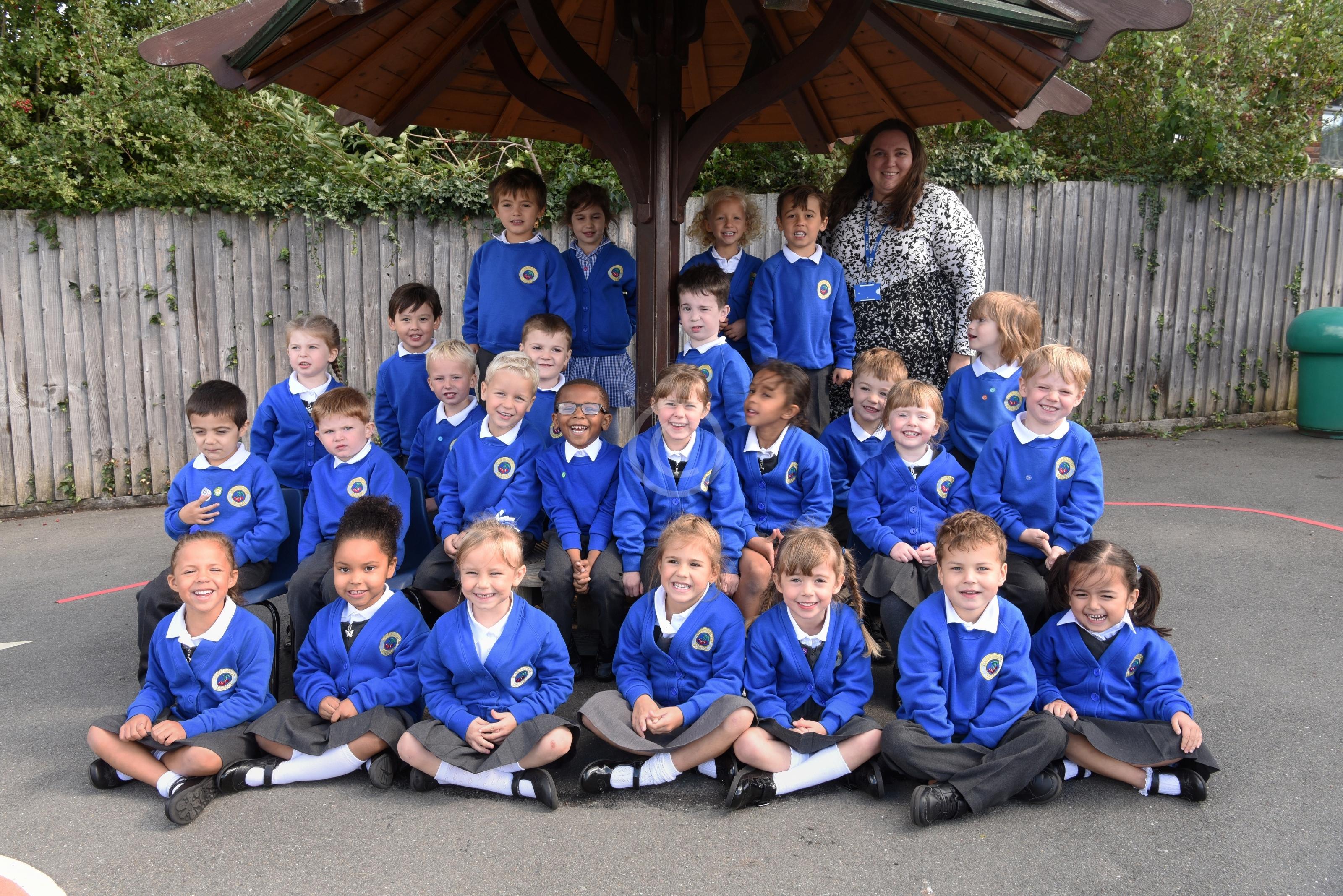 FIRST CLASS 130367 - Photo 1 of 4 - Baylis Media Photos