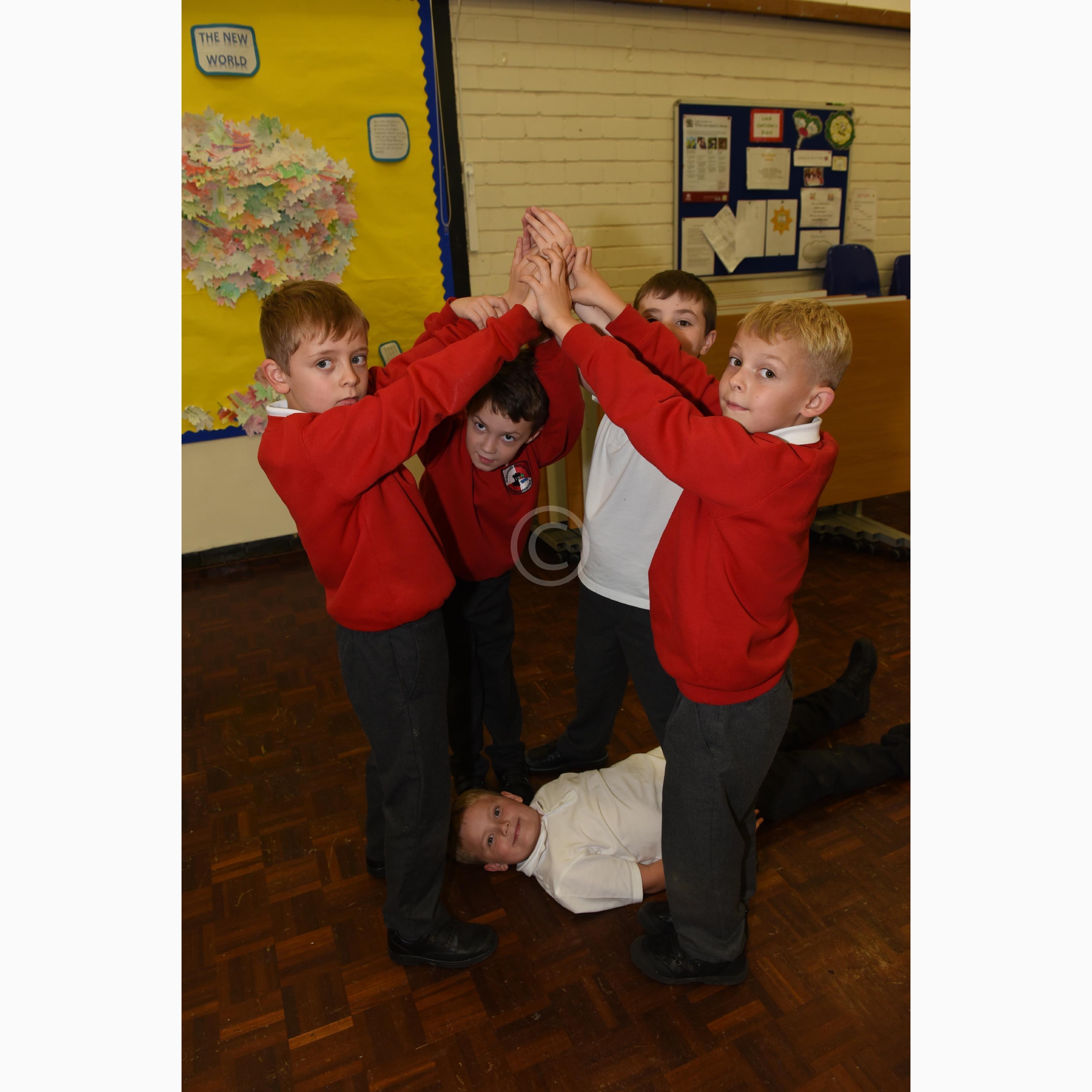 WINDSOR 130455 - Photo 2 of 4 - Baylis Media Photos