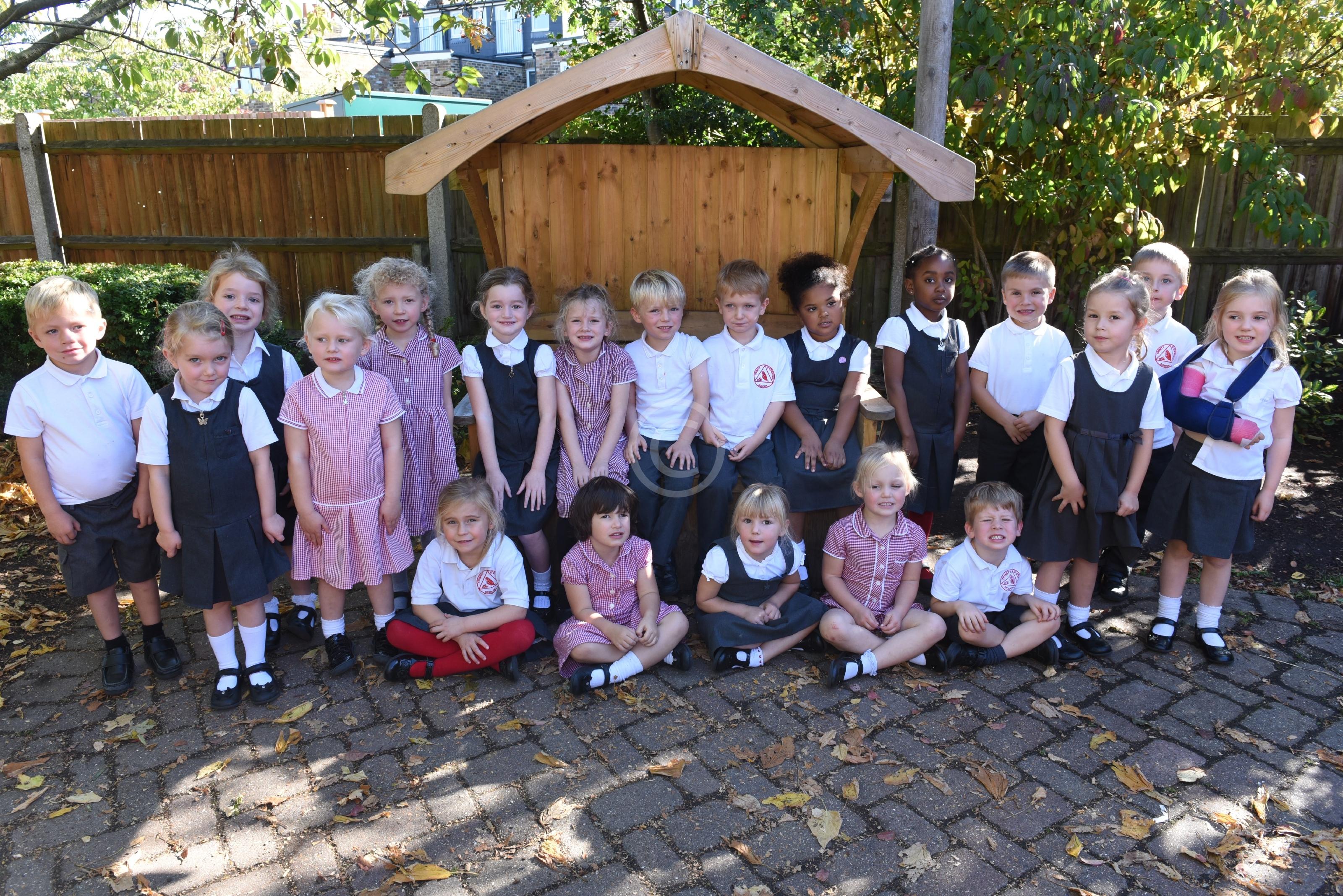 FIRST CLASS 130459 - Photo 1 of 7 - Baylis Media Photos