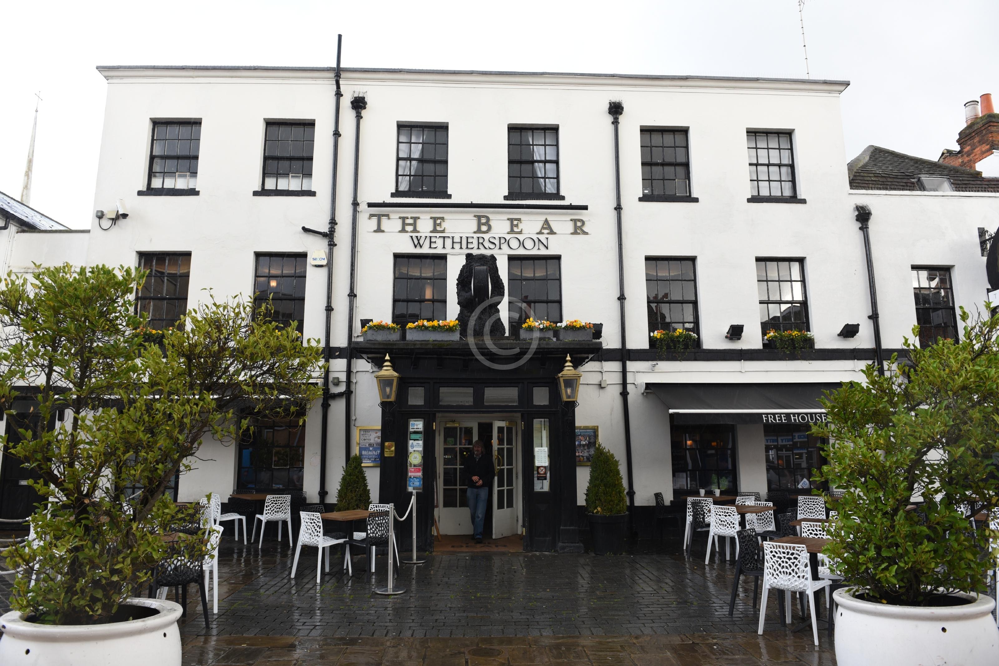 MAIDENHEAD 130574 - Photo 1 of 8 - Baylis Media Photos