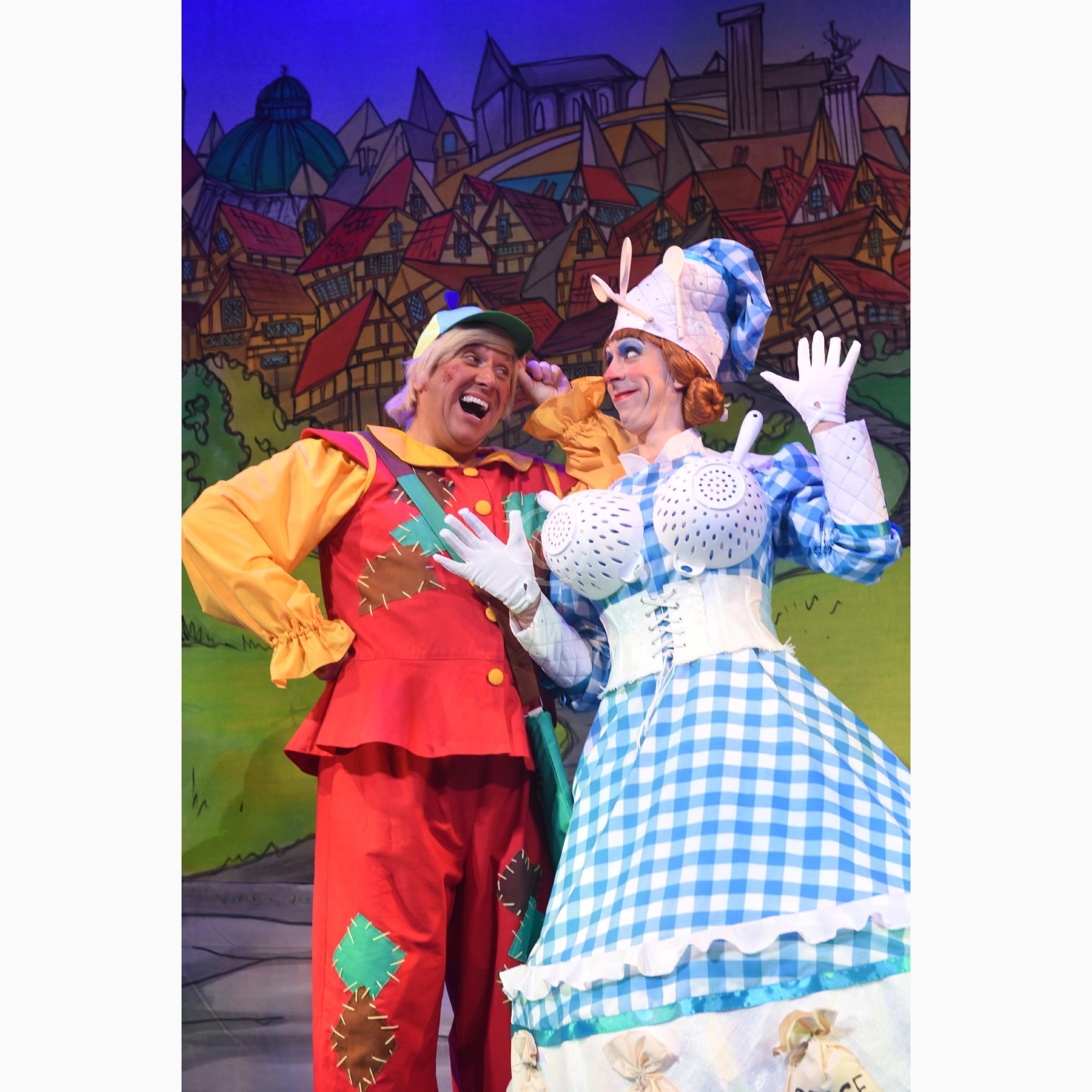 WINDSOR 130645 - Photo 1 of 27 - Baylis Media Photos