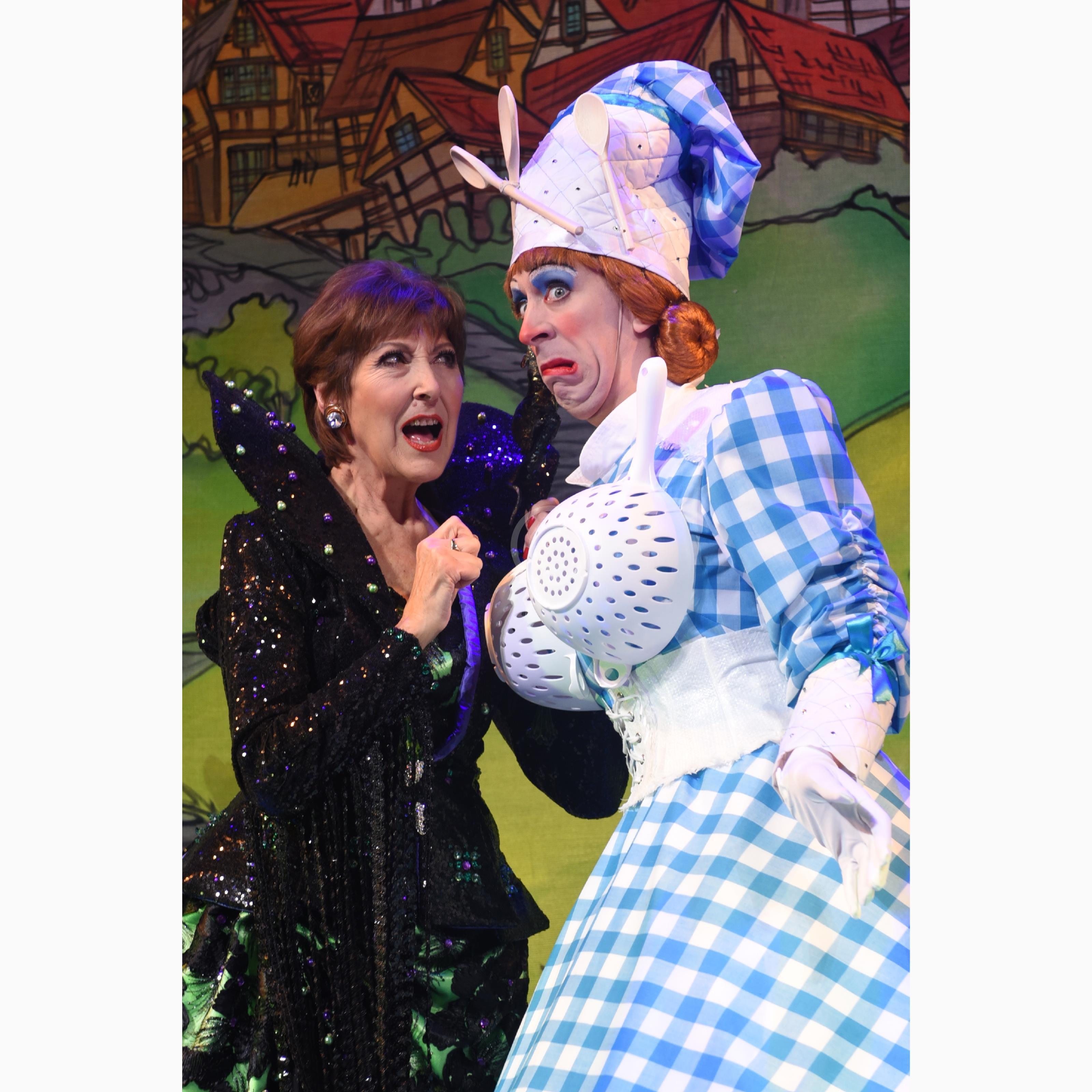 WINDSOR 130645 - Photo 1 of 27 - Baylis Media Photos