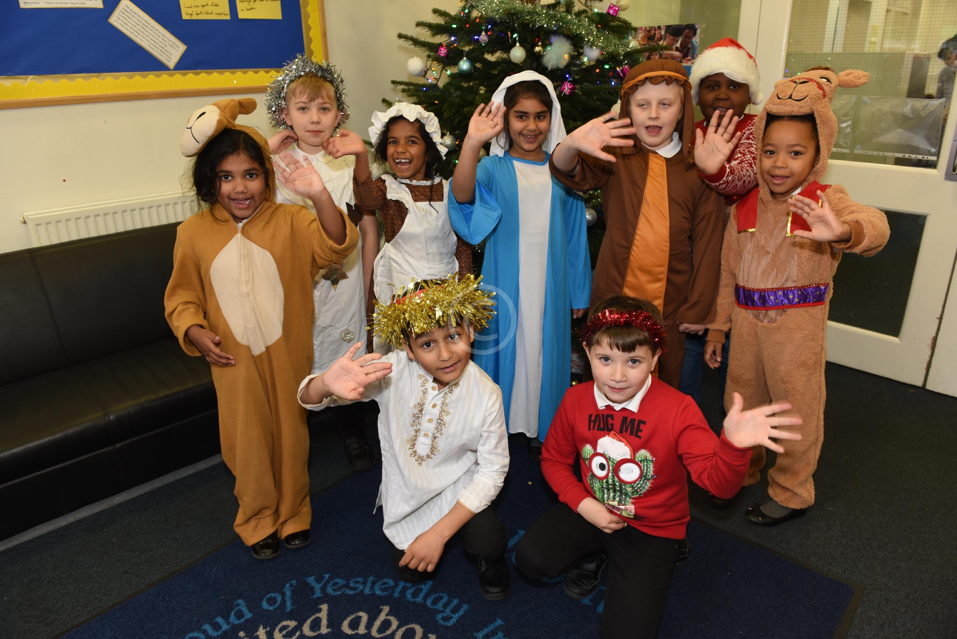 CIPPENHAM 130722 - Photo 1 of 6 - Baylis Media Photos