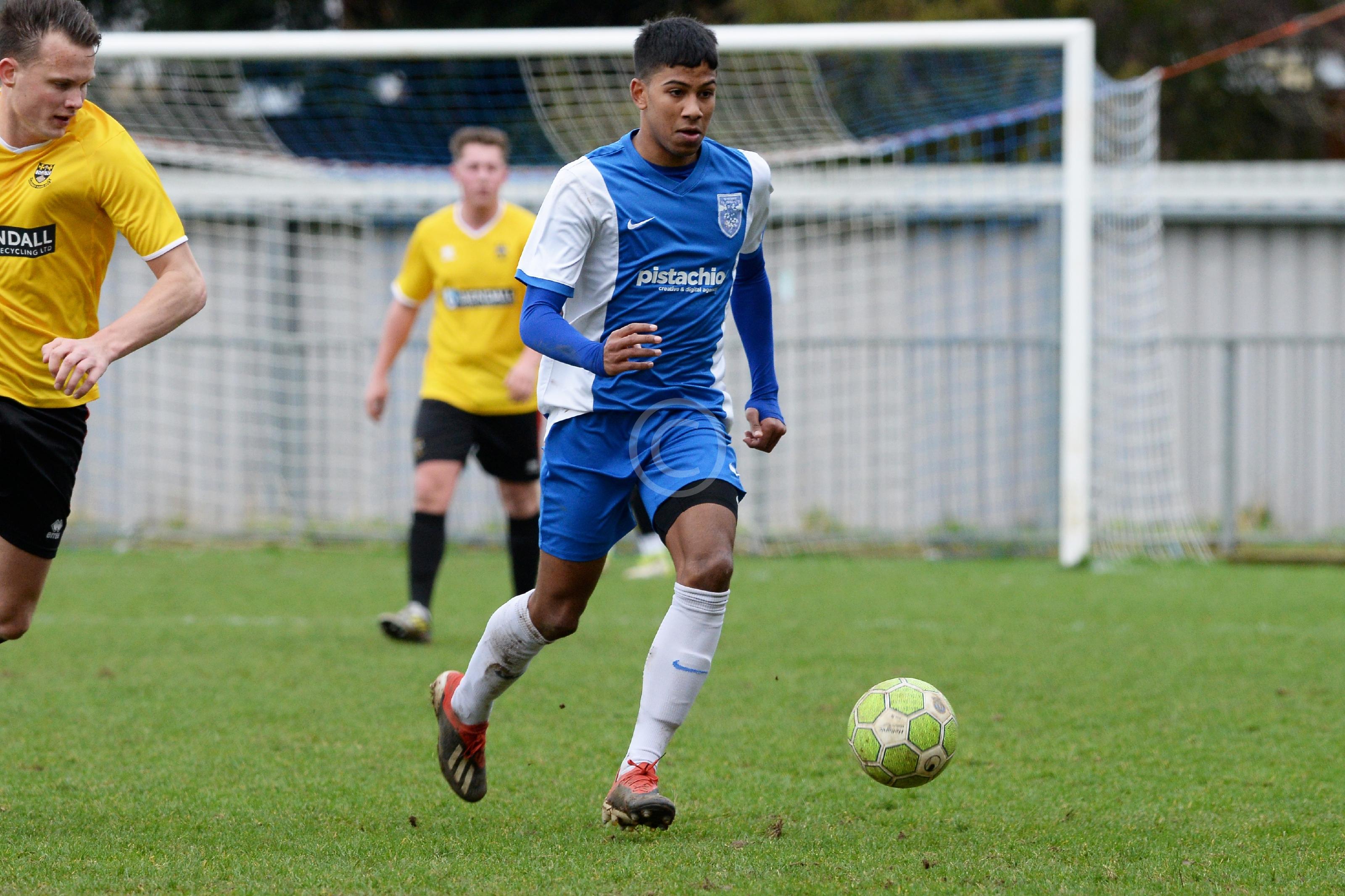 FOOTBALL 130910 - Photo 1 of 15 - Baylis Media Photos