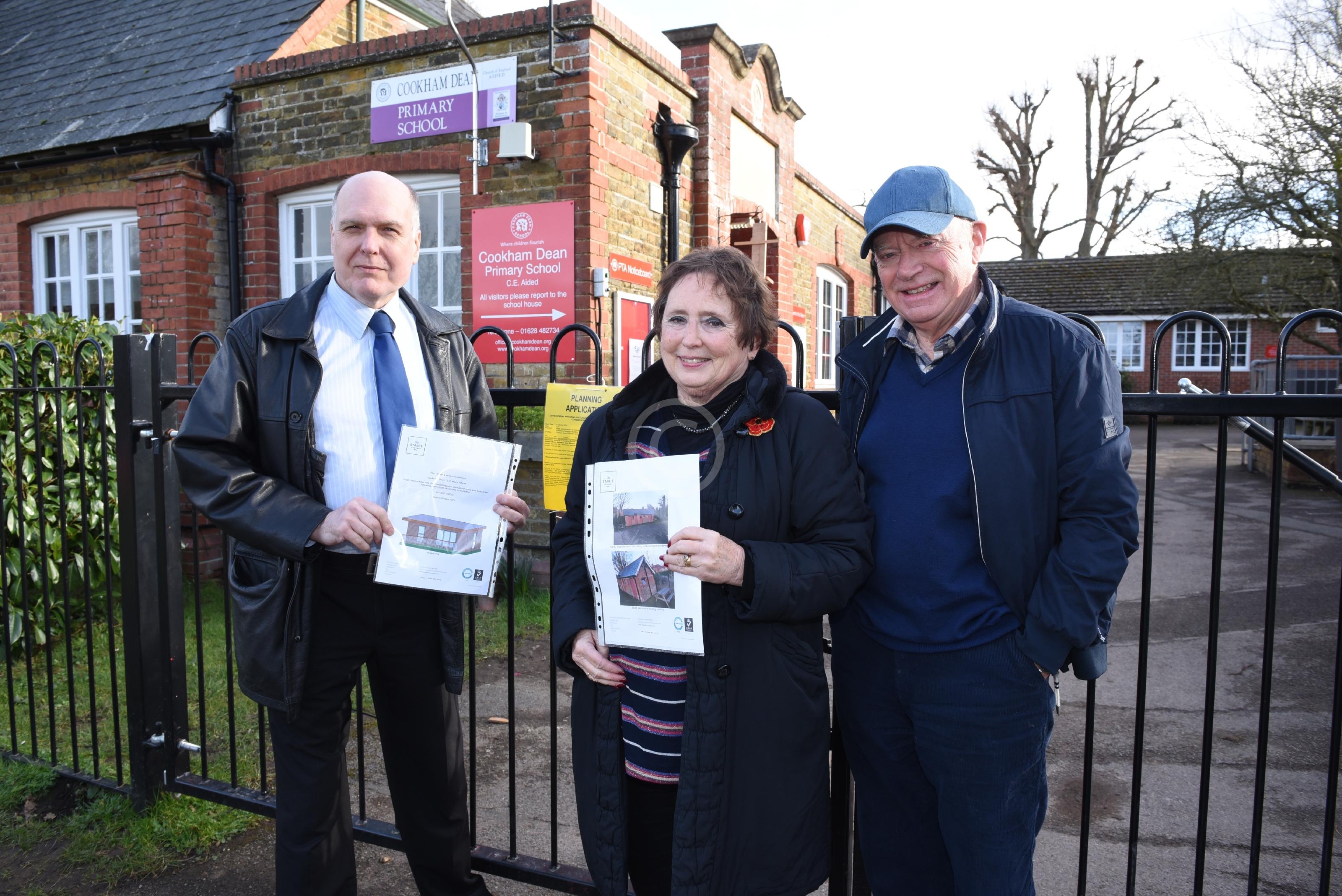 COOKHAM DEAN 130942 - Photo 2 of 5 - Baylis Media Photos