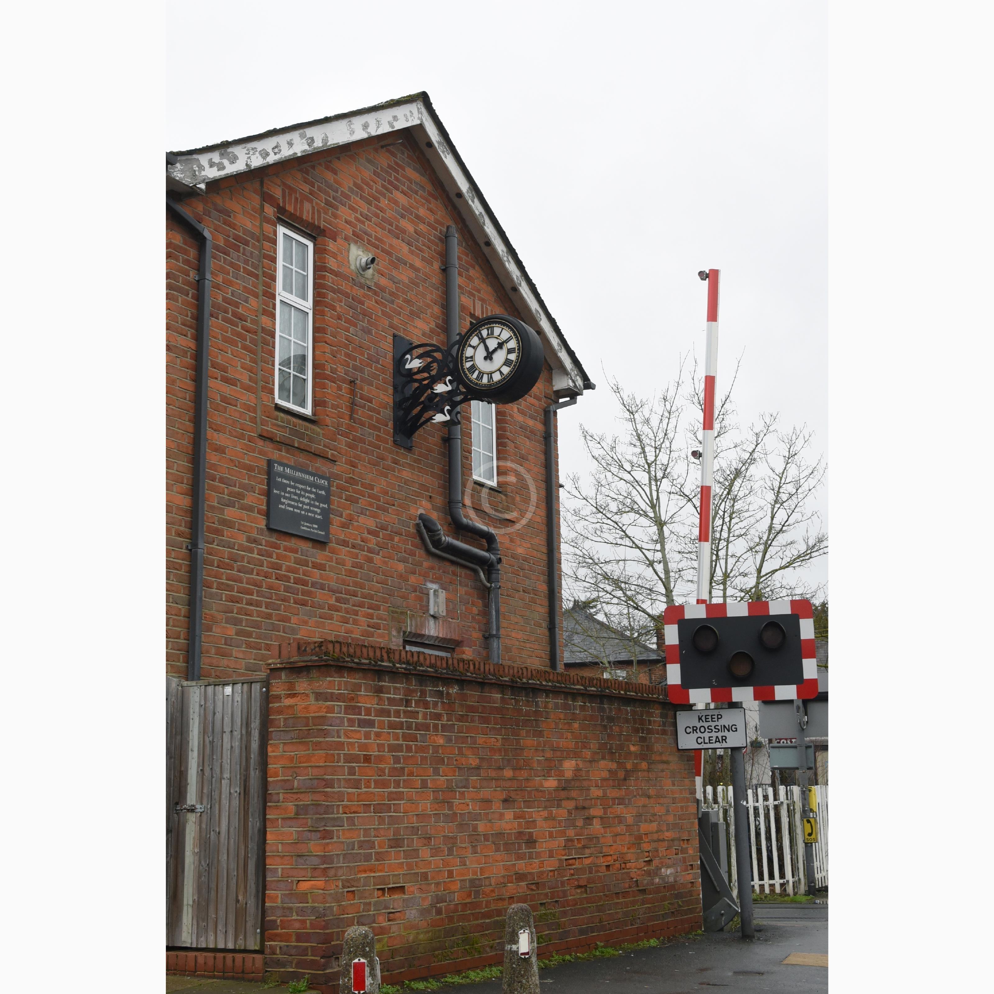 COOKHAM 131009 - Photo 1 of 6 - Baylis Media Photos