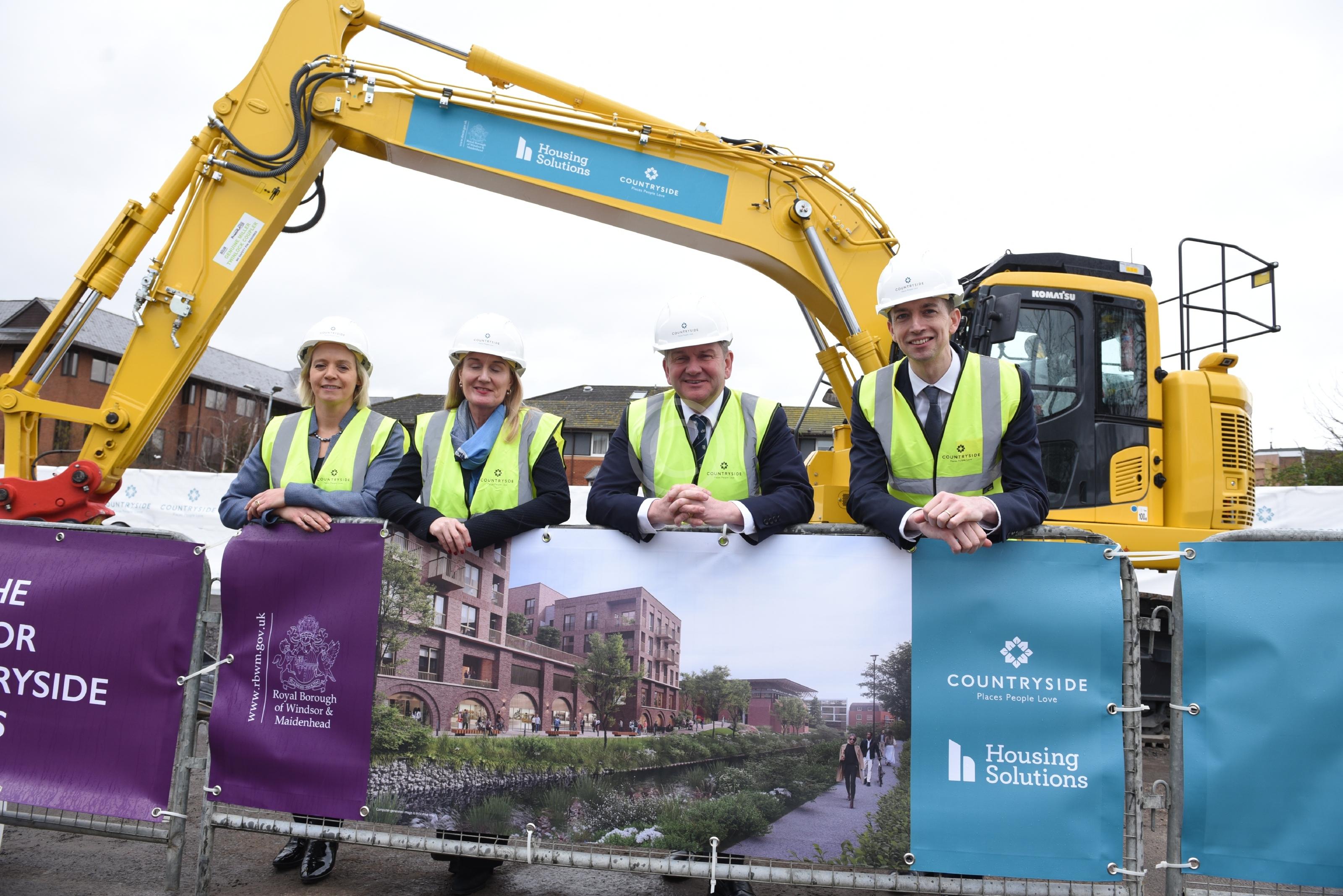 MAIDENHEAD 131027 - Photo 1 of 12 - Baylis Media Photos