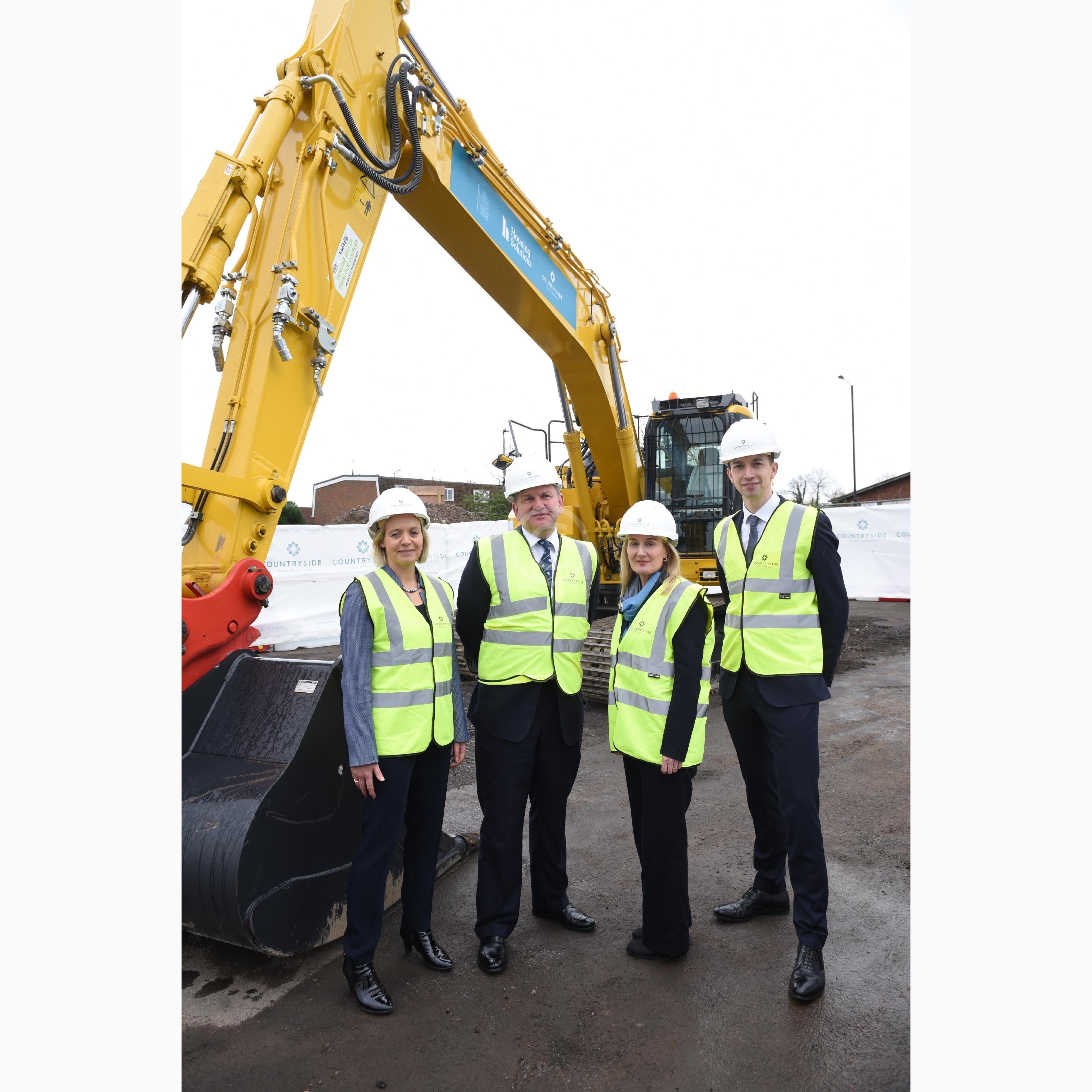 MAIDENHEAD 131027 - Photo 1 of 12 - Baylis Media Photos