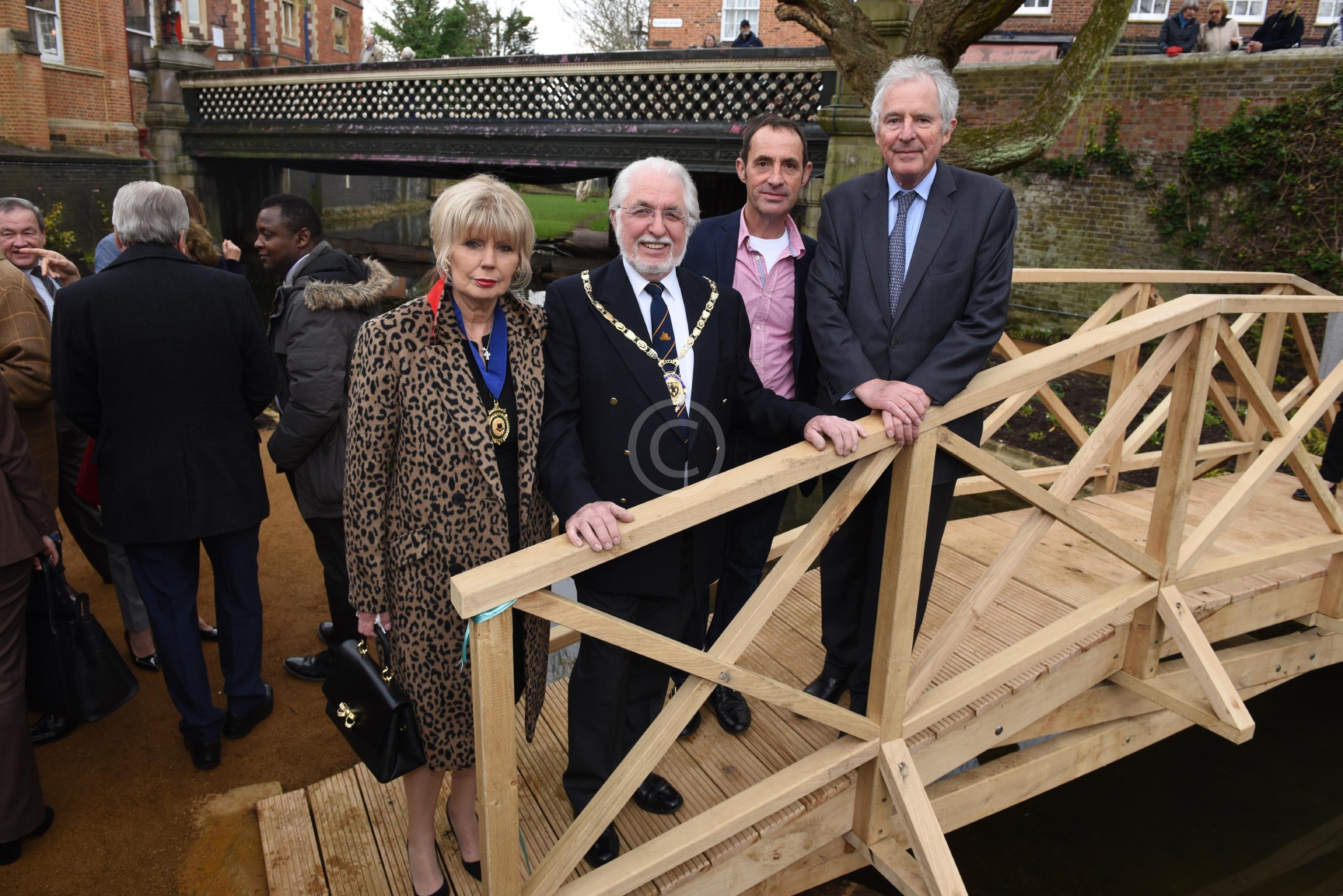 ETON 131071 - Photo 1 of 26 - Baylis Media Photos