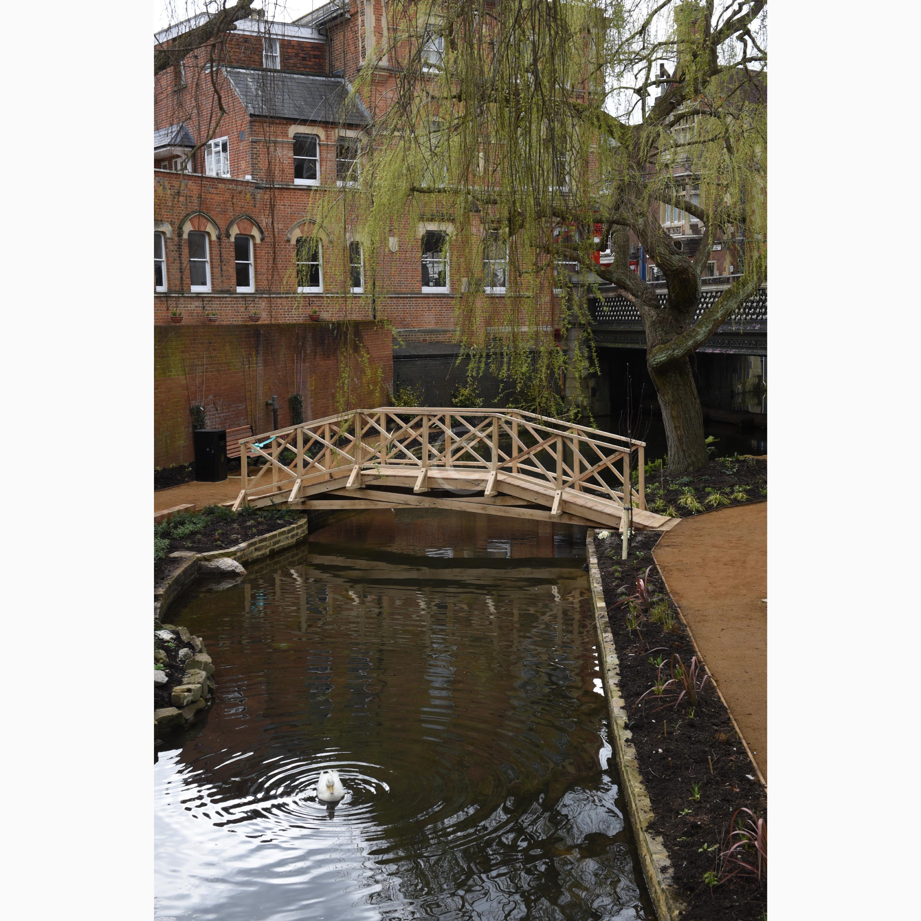 ETON 131071 - Photo 1 of 26 - Baylis Media Photos