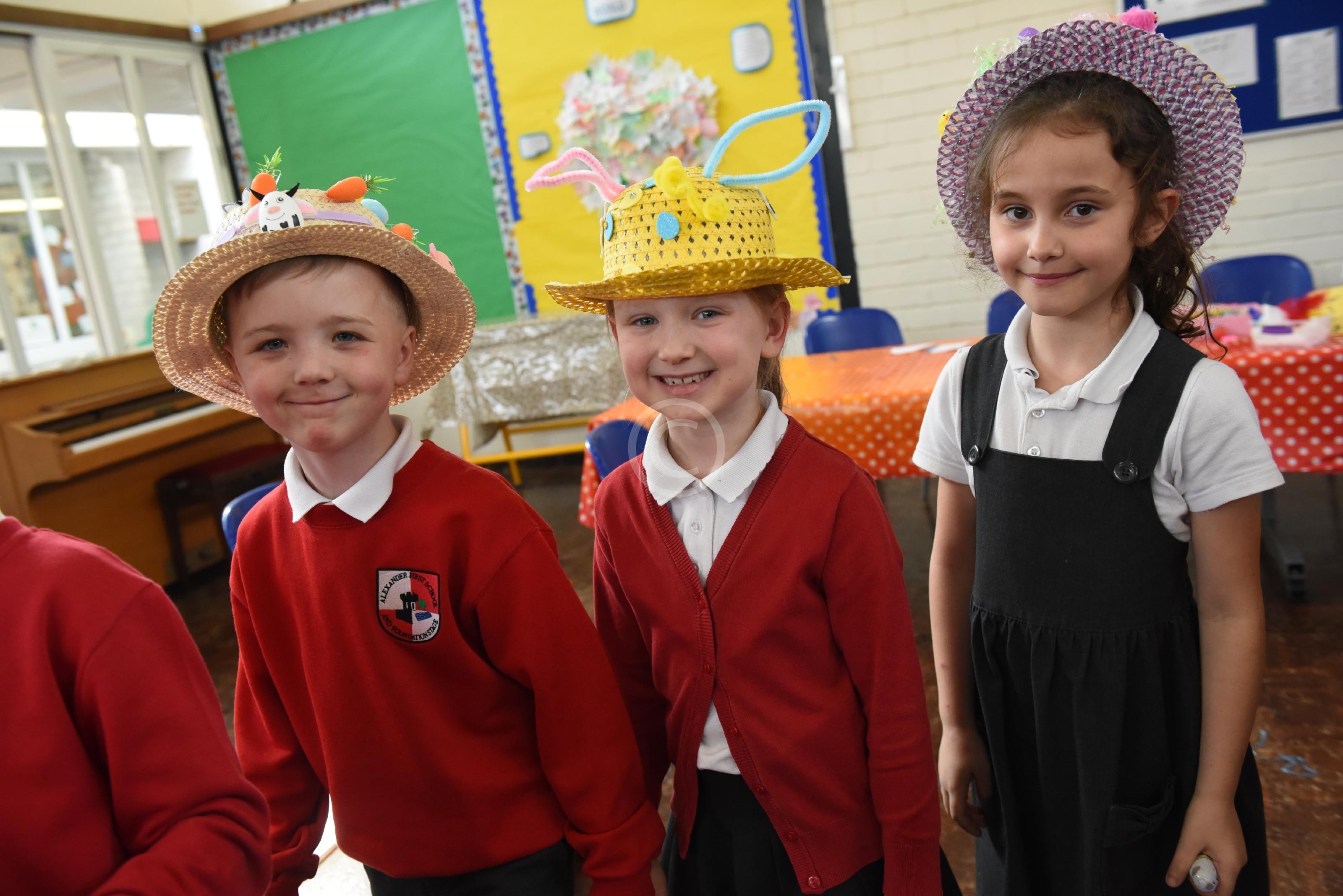 OAKLEY GREEN 131133 - Photo 1 of 16 - Baylis Media Photos