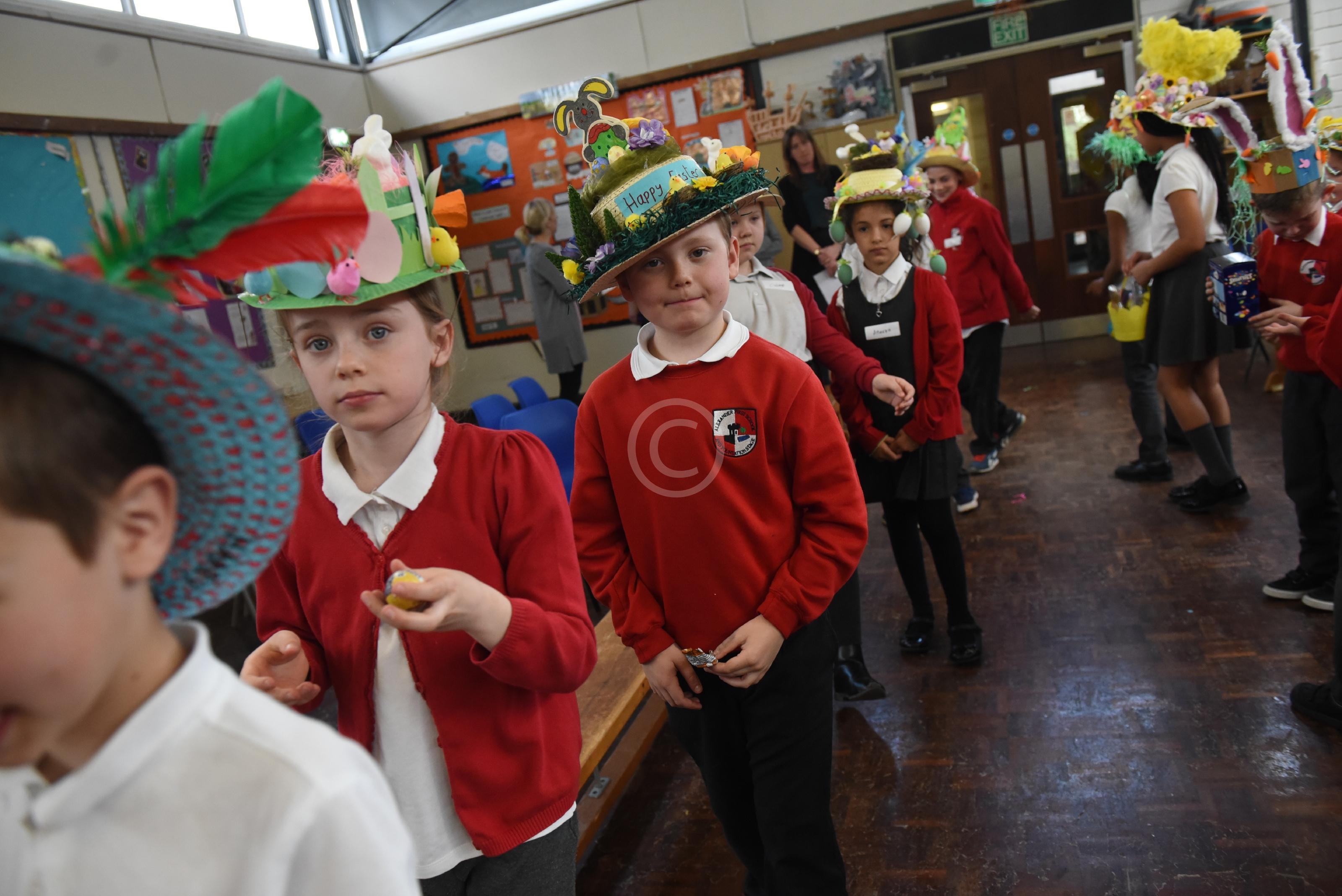 OAKLEY GREEN 131133 - Photo 1 of 16 - Baylis Media Photos