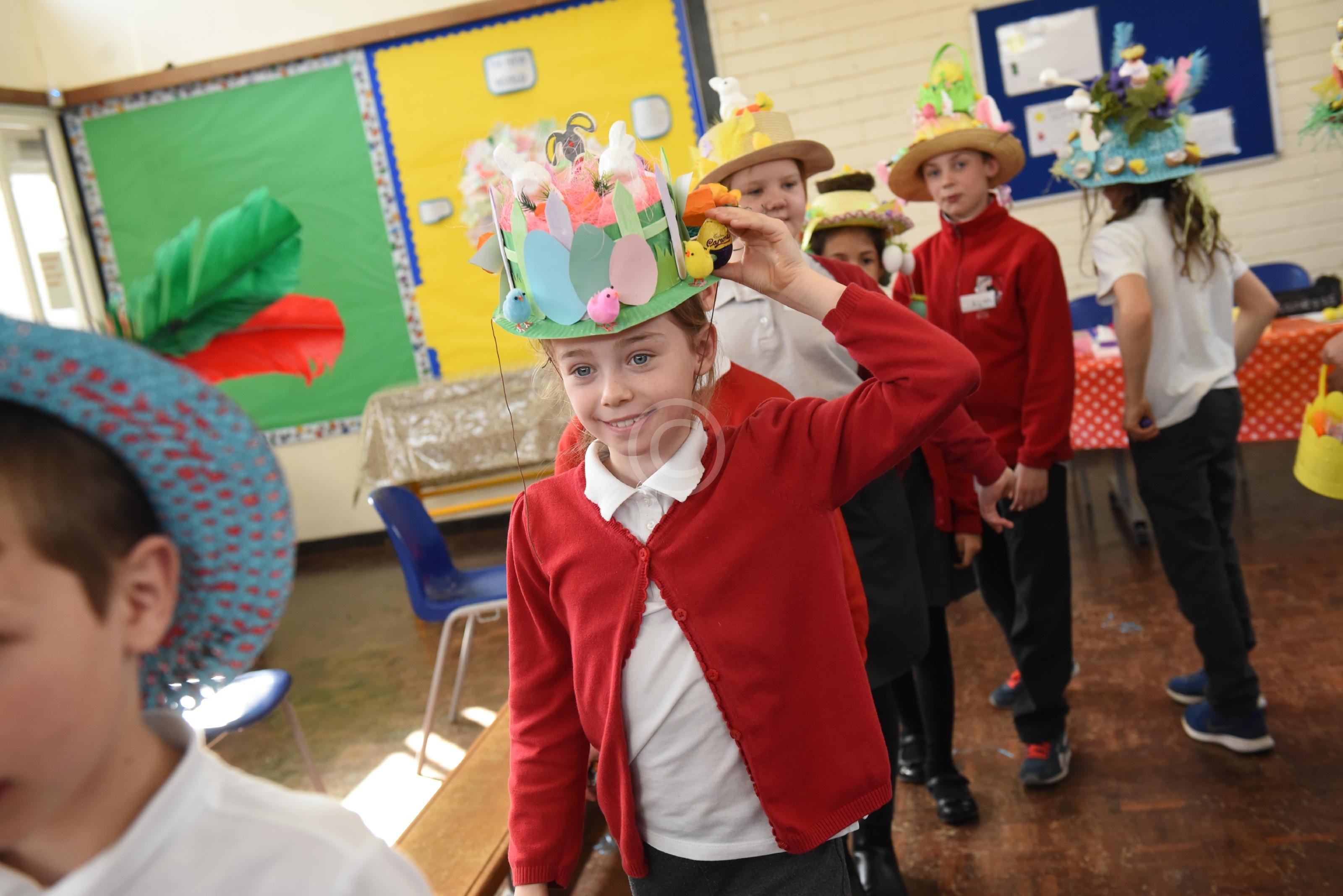 OAKLEY GREEN 131133 - Photo 1 of 16 - Baylis Media Photos