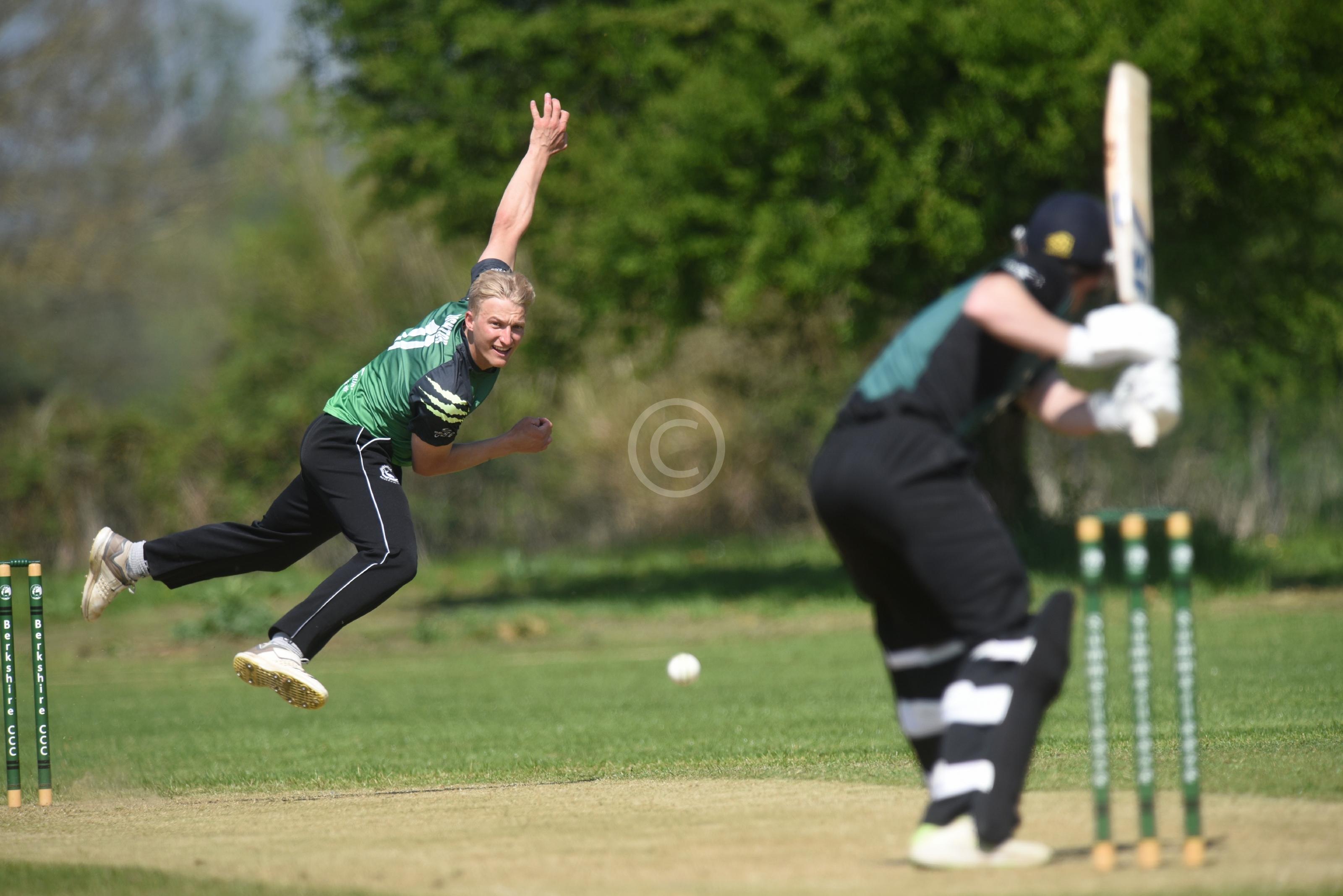 CRICKET 131214 - Photo 1 of 15 - Baylis Media Photos
