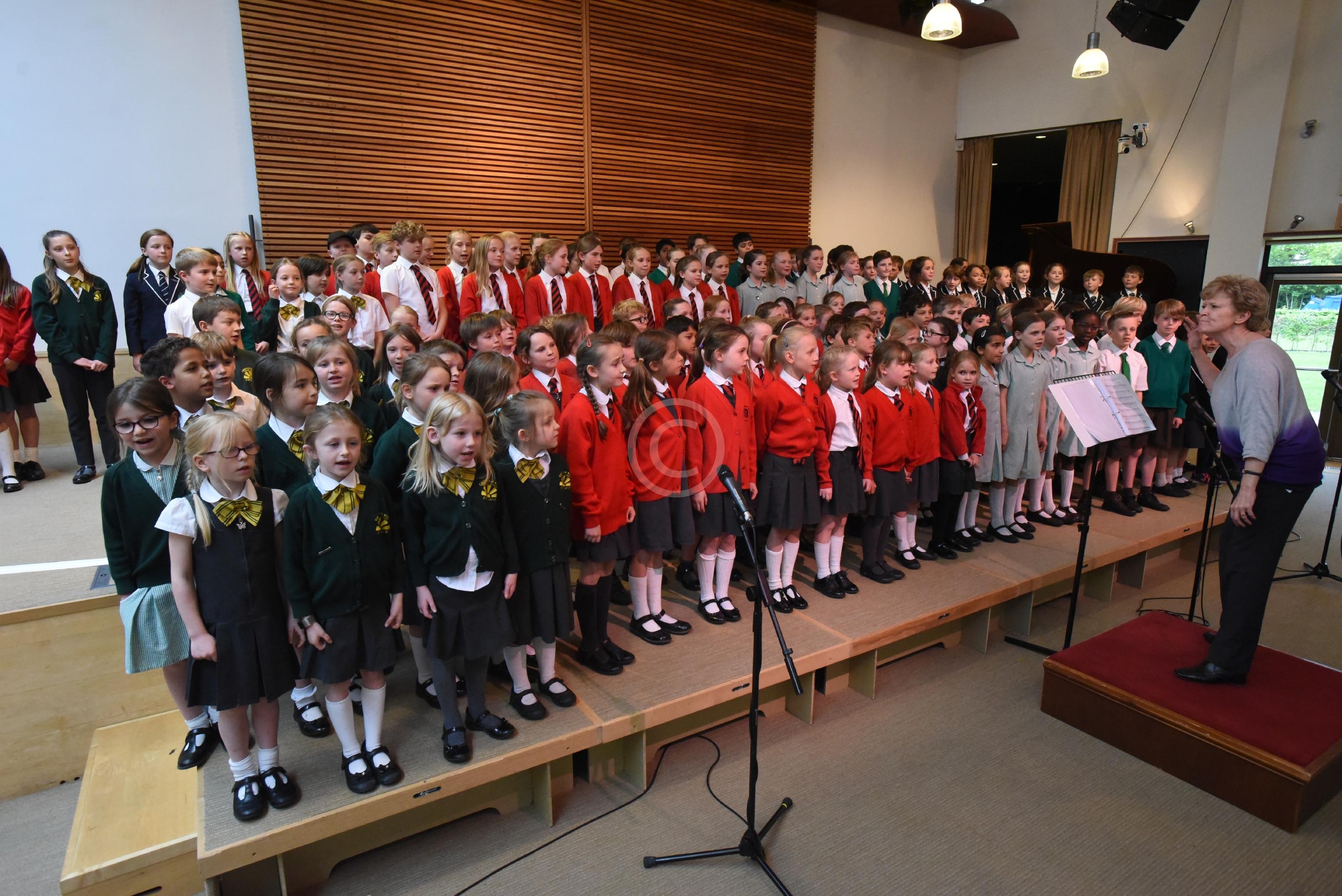 TAPLOW 131269 - Photo 1 of 34 - Baylis Media Photos