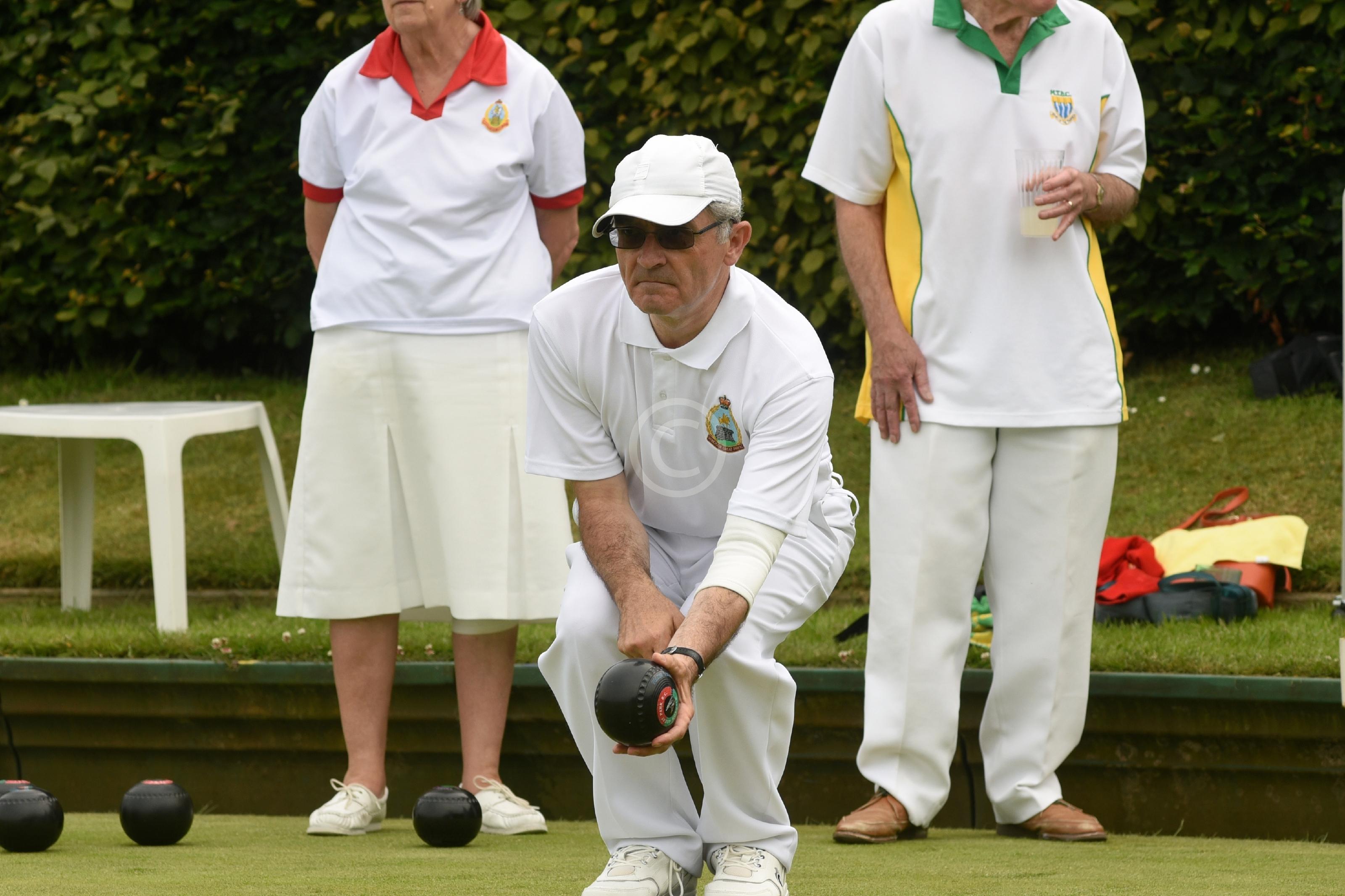 BOWLS 131457 - Photo 1 of 11 - Baylis Media Photos