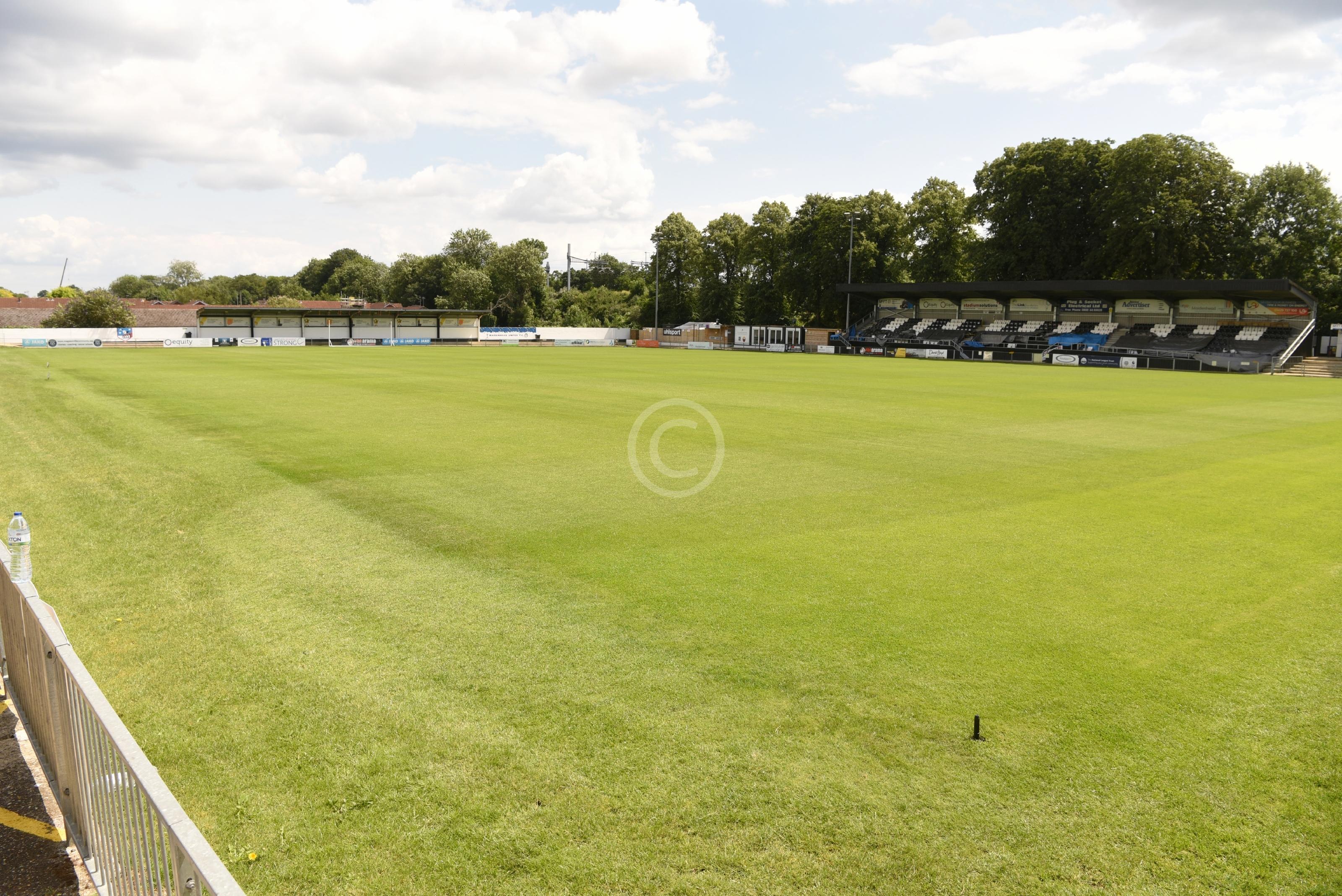 MAIDENHEAD 131559 - Photo 1 of 3 - Baylis Media Photos