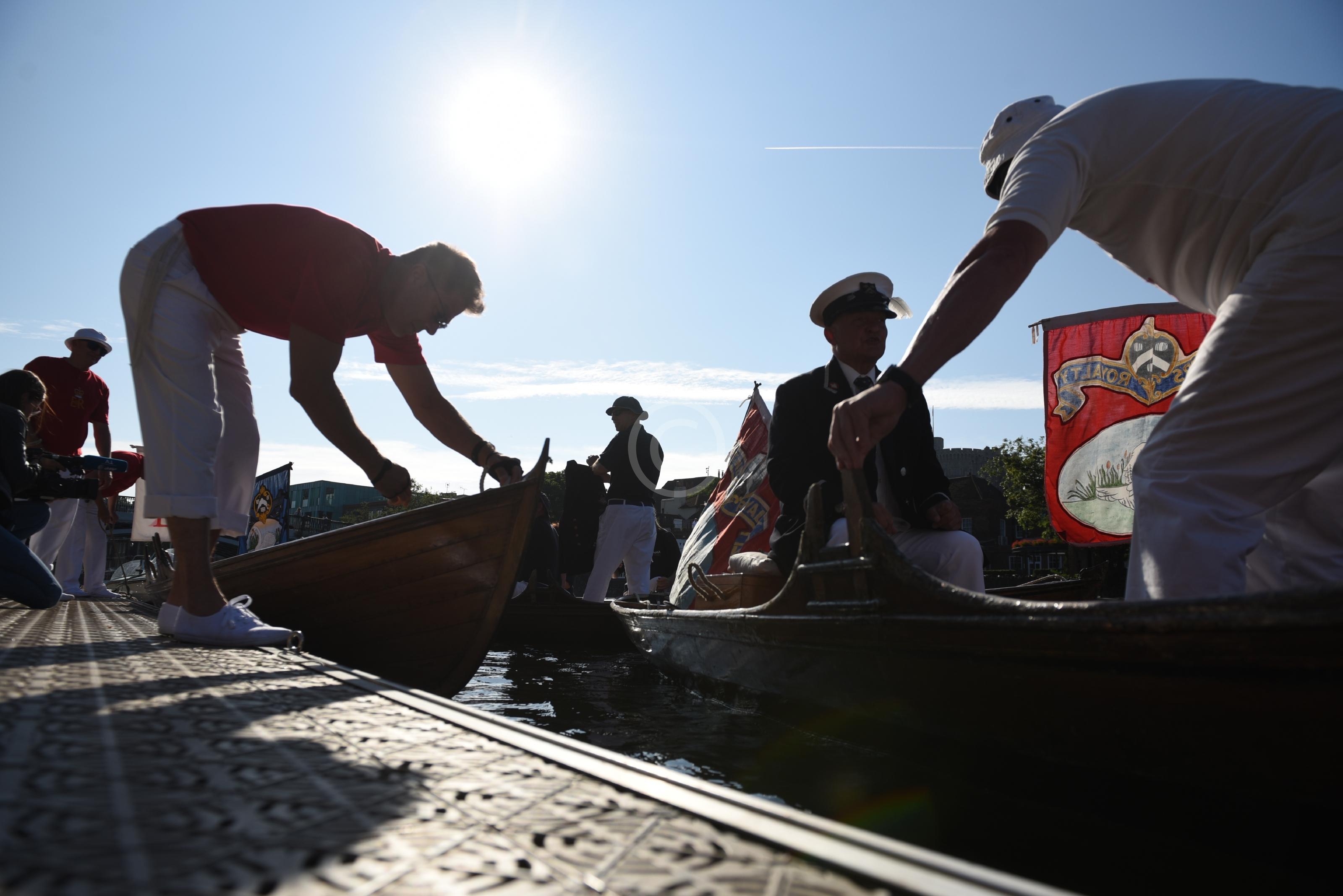 SWAN UPPING 131579 - Photo 1 of 113 - Baylis Media Photos
