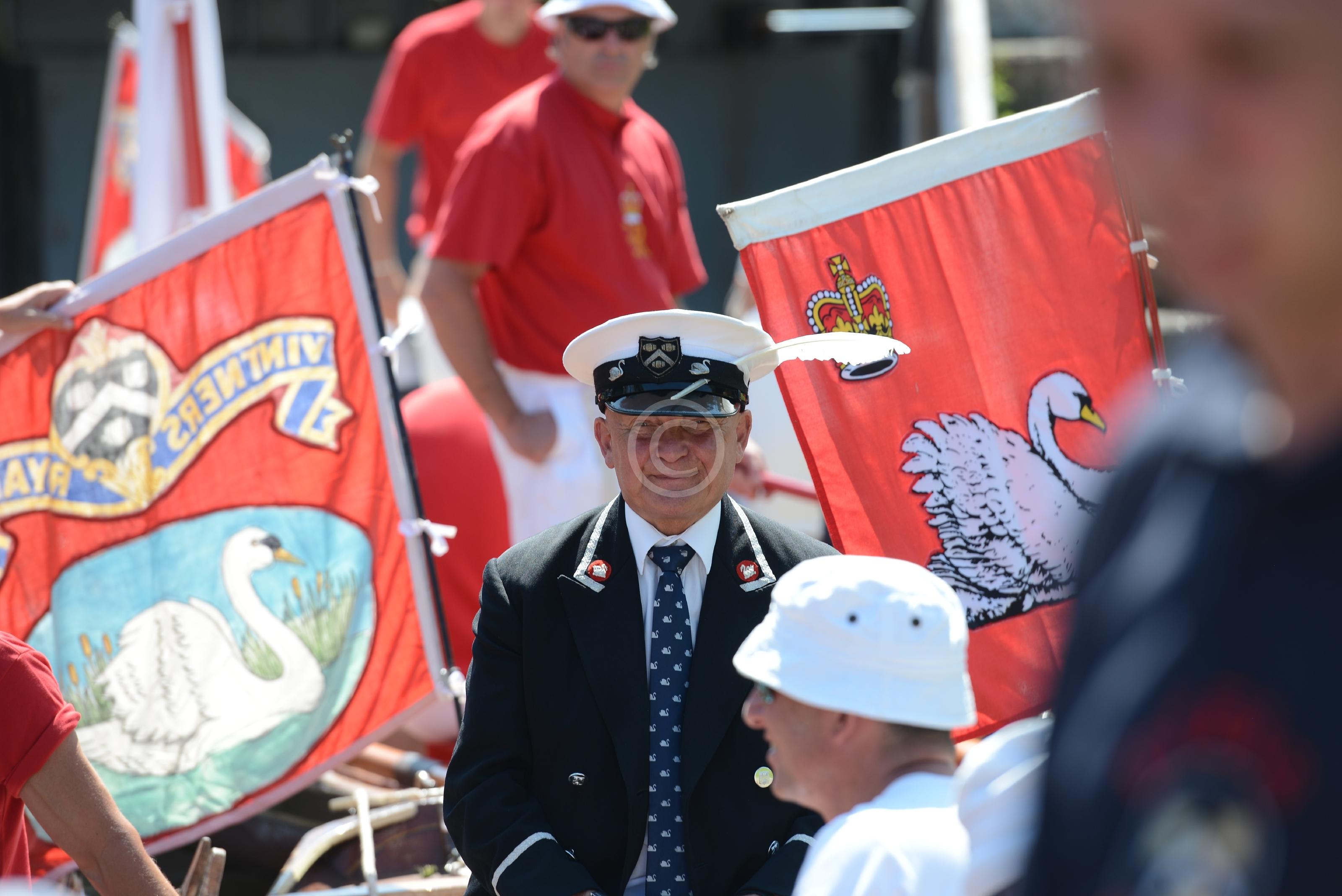 SWAN UPPING 131579 - Photo 1 of 113 - Baylis Media Photos