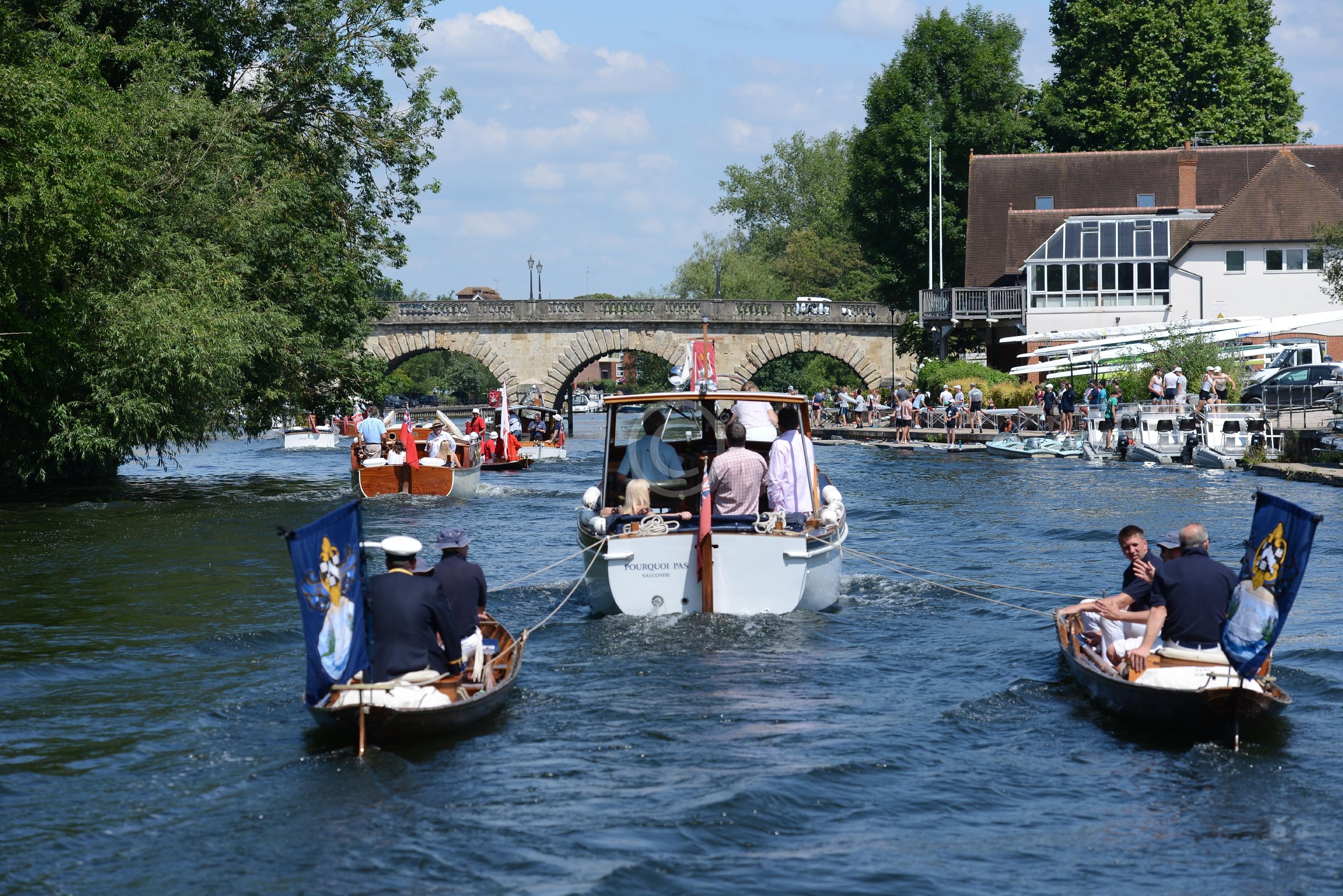 SWAN UPPING 131579 - Photo 1 of 113 - Baylis Media Photos