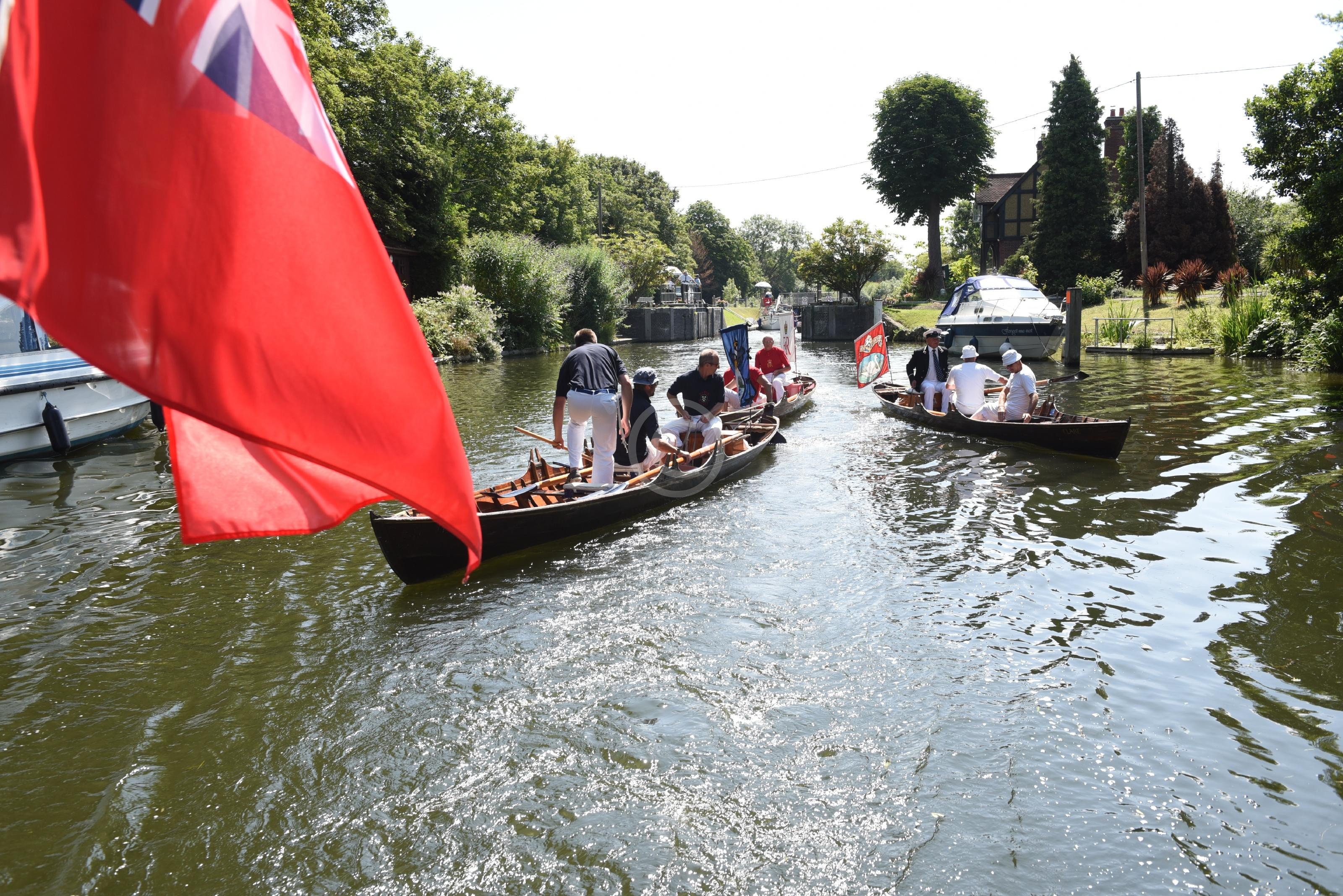 SWAN UPPING 131579 - Photo 1 of 113 - Baylis Media Photos