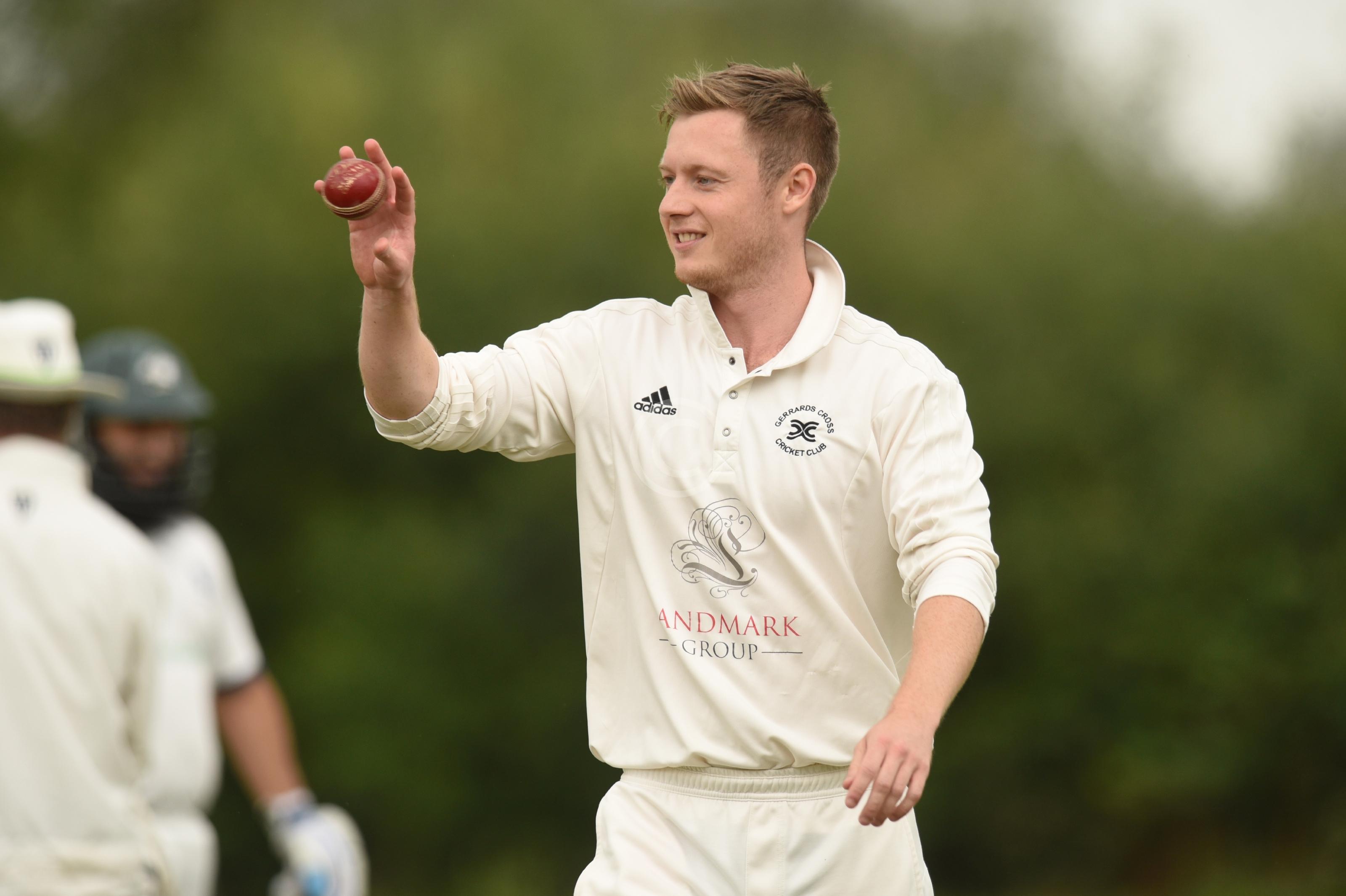 CRICKET 131625 - Photo 1 of 11 - Baylis Media Photos