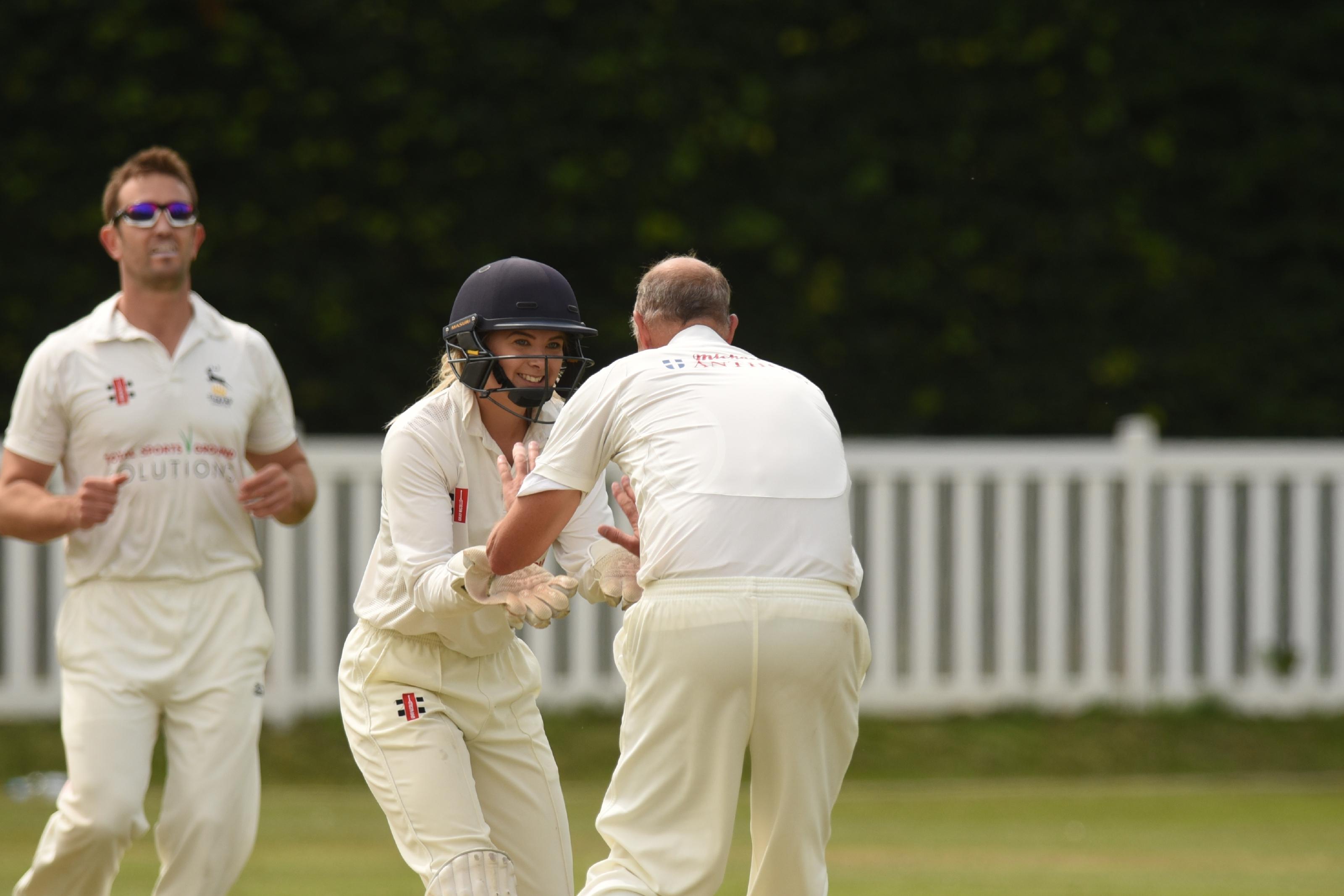 CRICKET 131654 - Photo 1 of 21 - Baylis Media Photos