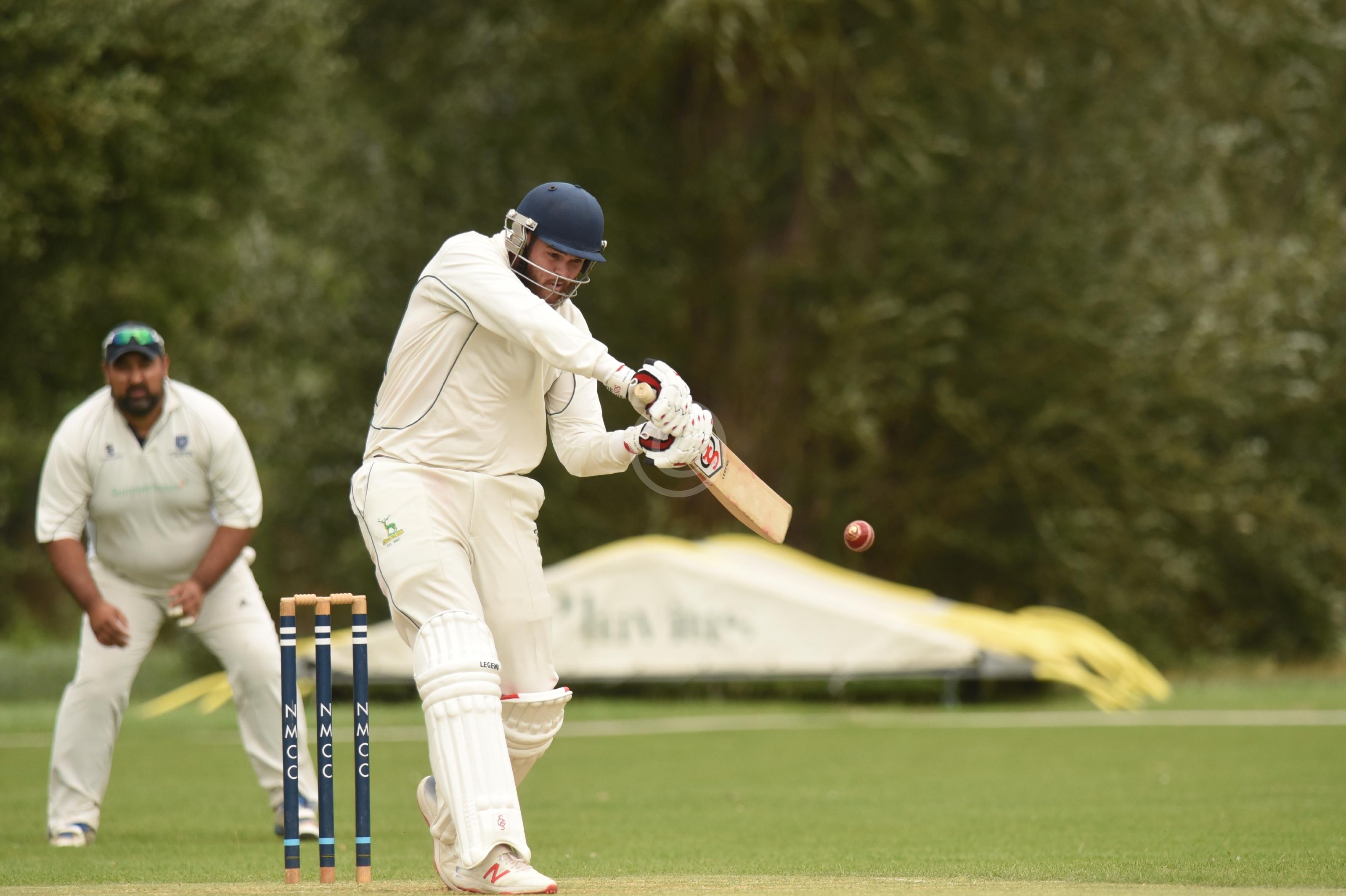 CRICKET 131682 - Photo 1 of 10 - Baylis Media Photos