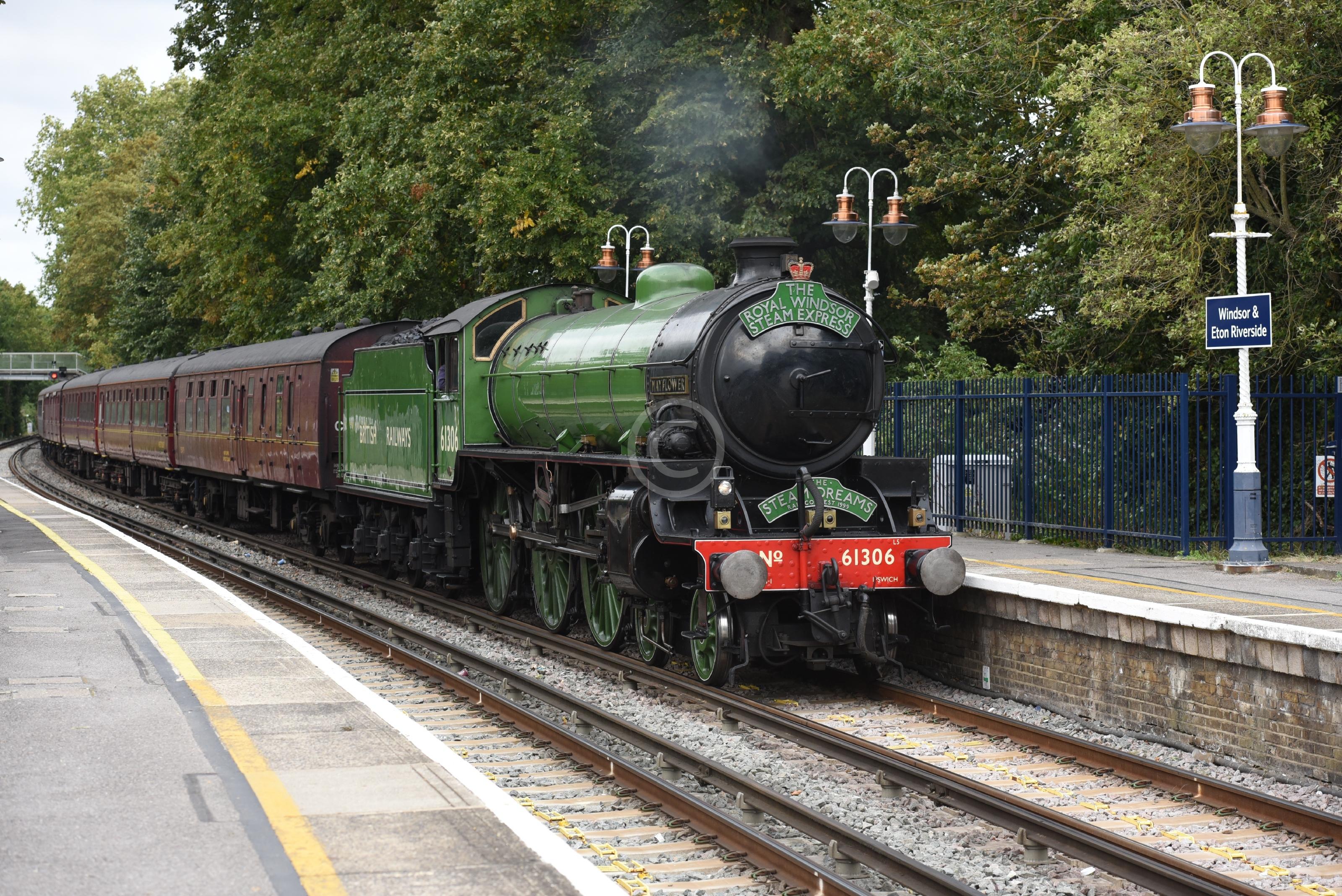 WINDSOR 131800 - Photo 1 of 34 - Baylis Media Photos