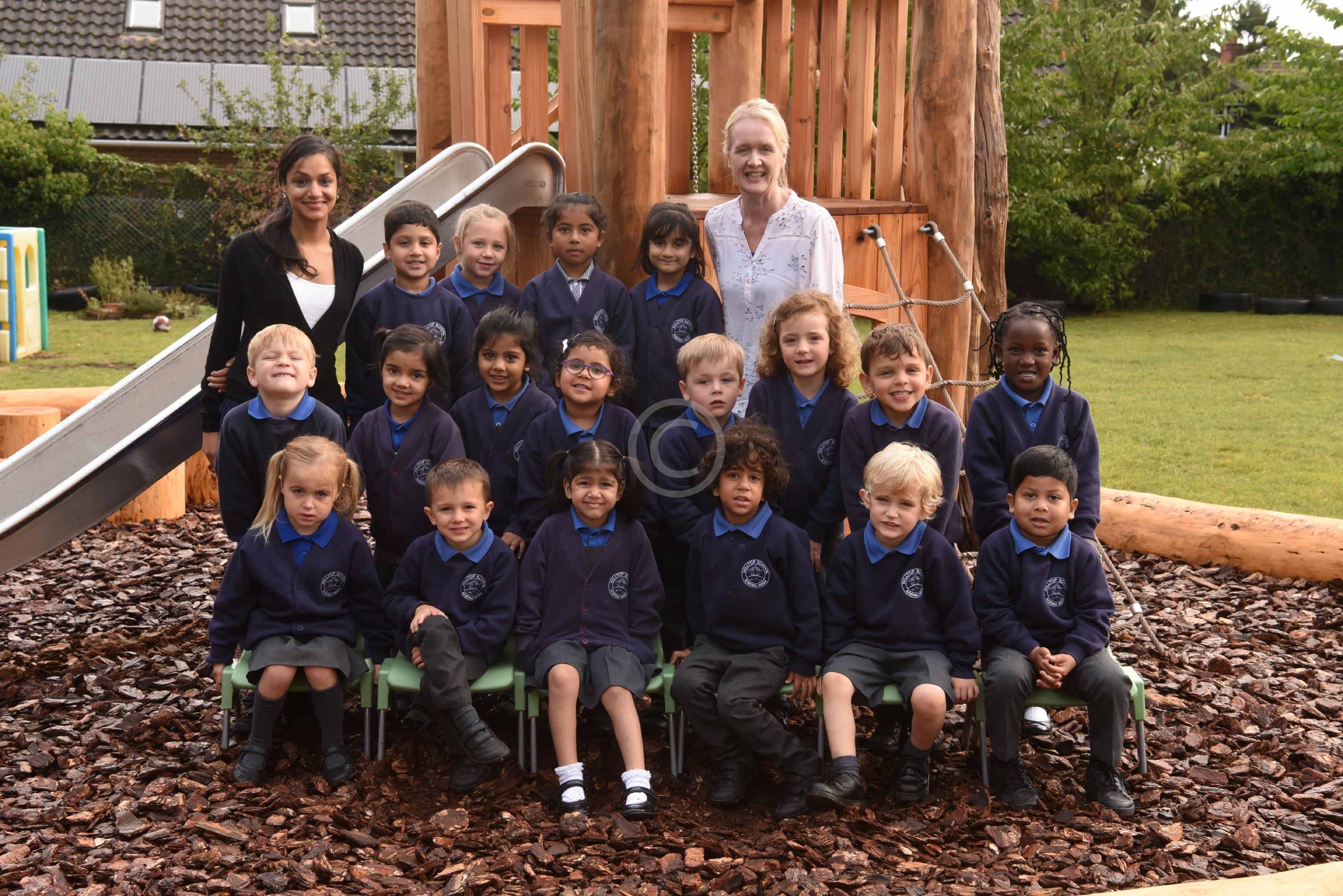 FIRST CLASS 131905 - Photo 1 of 8 - Baylis Media Photos